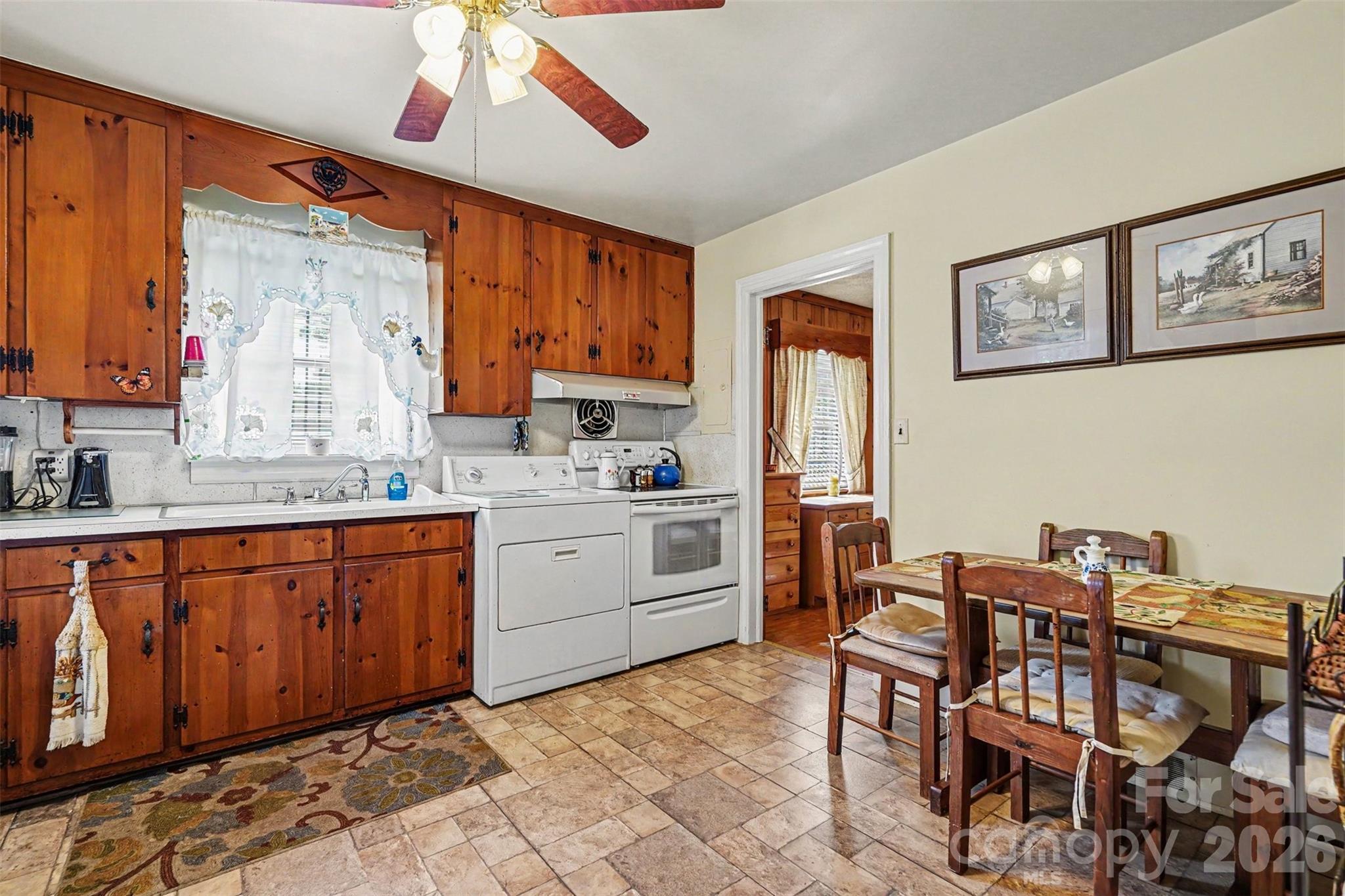 Photo 20 of 400 Briarwood Drive, Charlotte, NC
