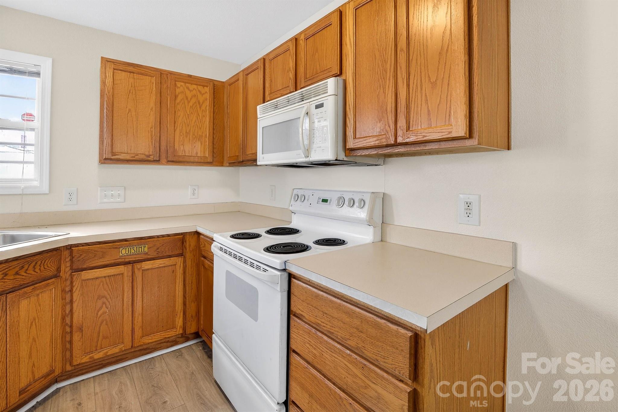 Photo 15 of 1911 Flushing Court, Charlotte, NC