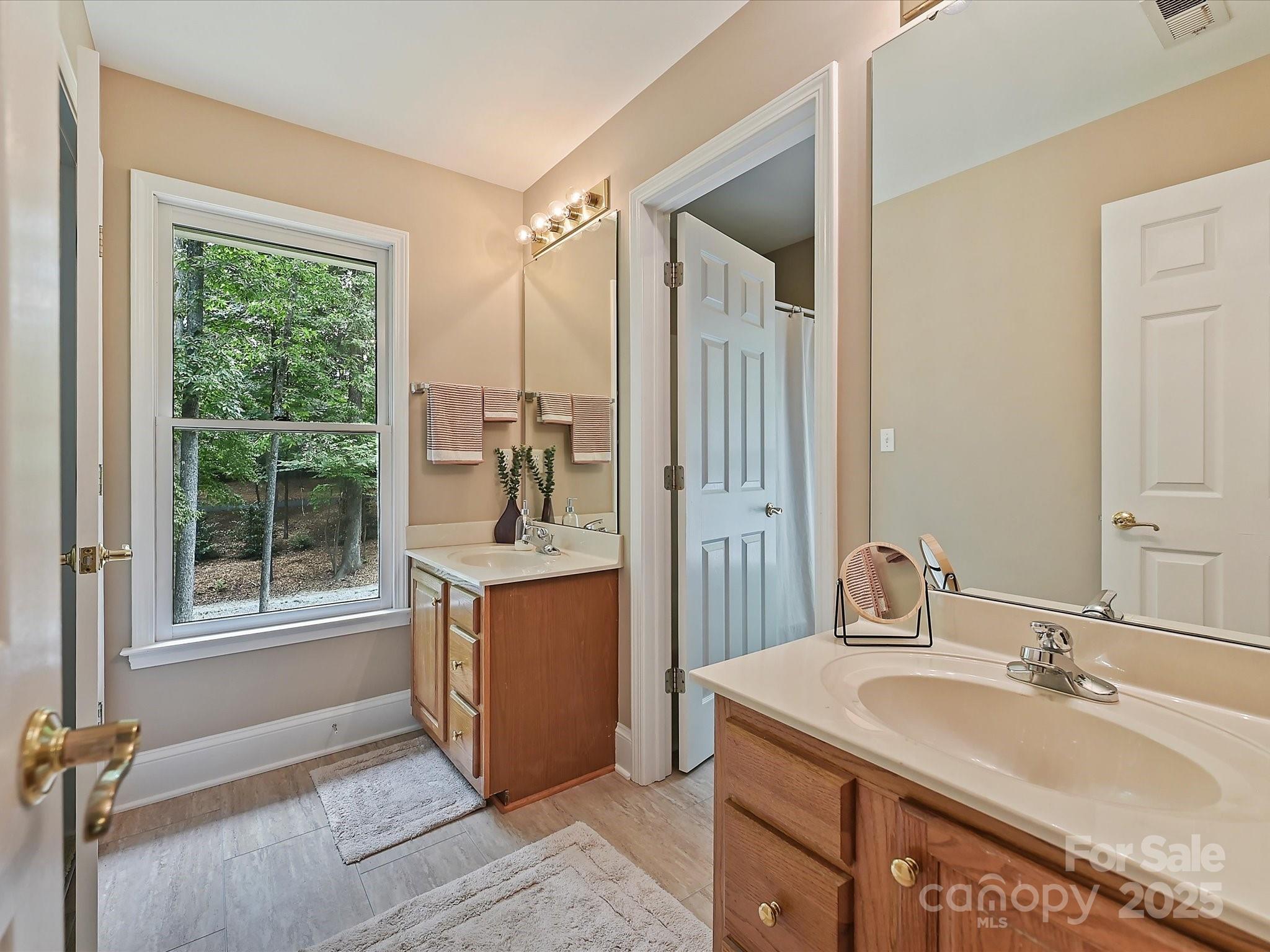 Photo 19 of 11902 Mountain Crest Circle, Charlotte, NC