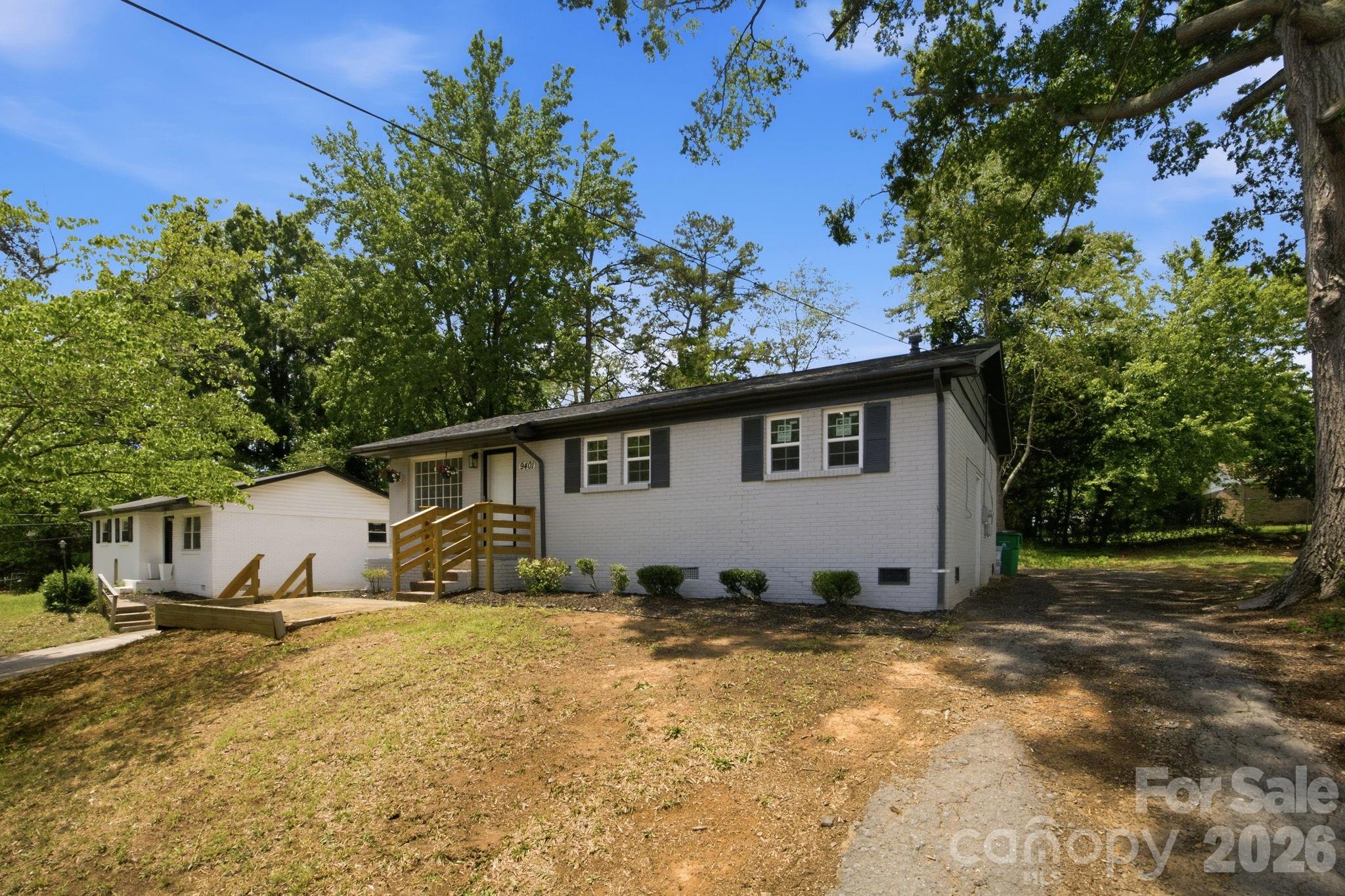 Home for sale at 9401 Feldbank Drive, Charlotte, NC — photo 33 of 42