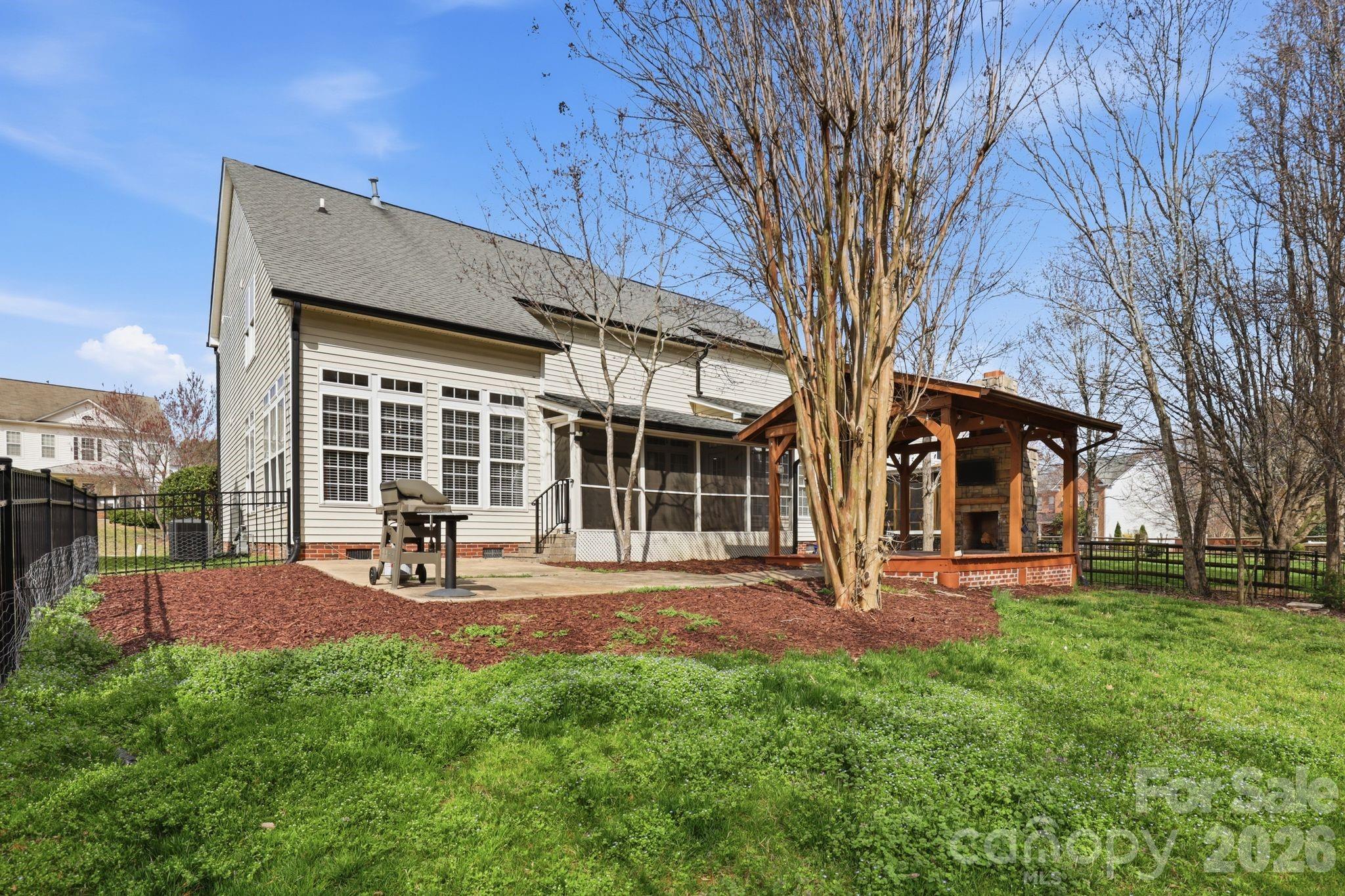 Photo 37 of 3909 Meadow Green Drive, Charlotte, NC