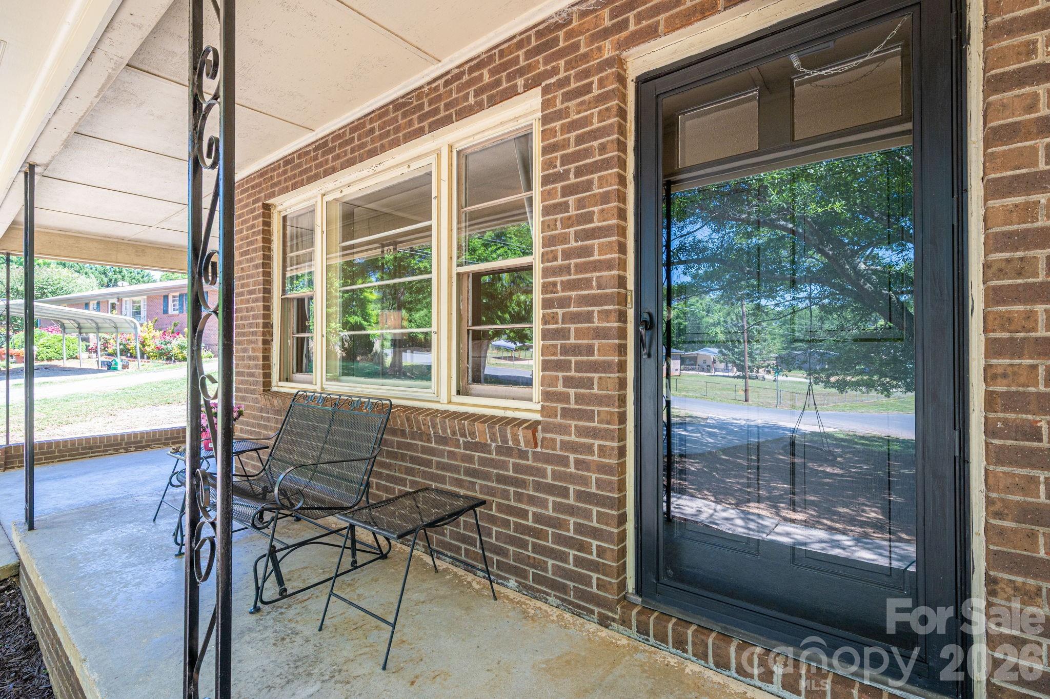 636 Poplar Drive, Shelby, NC - photo 2 of 38
