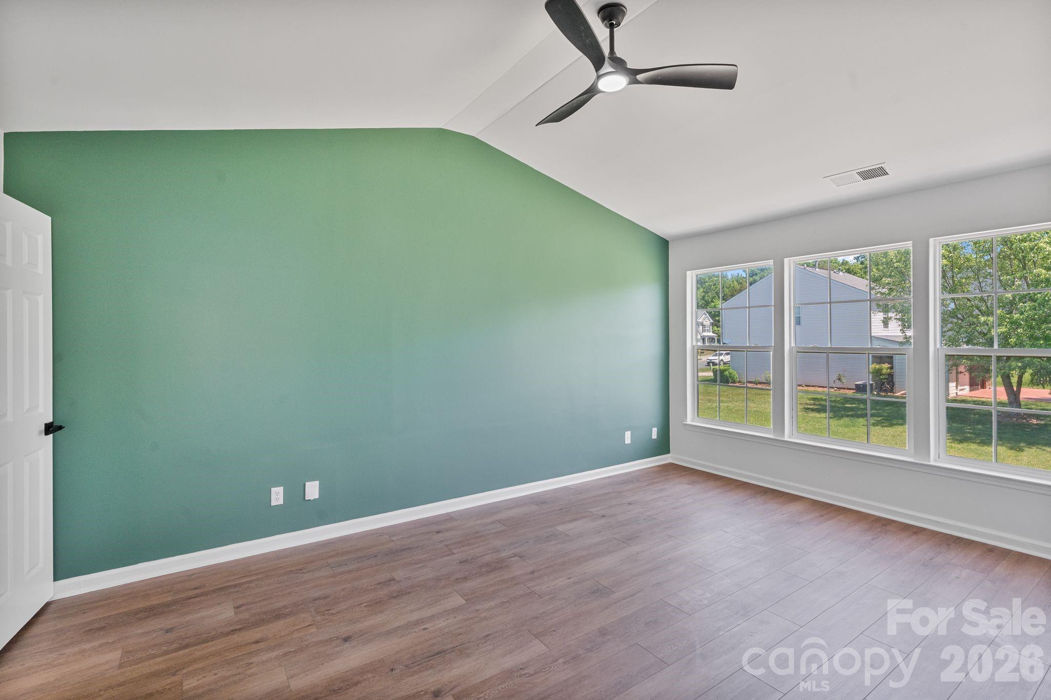 Photo 25 of 10410 Roundleaf Drive, Charlotte, NC