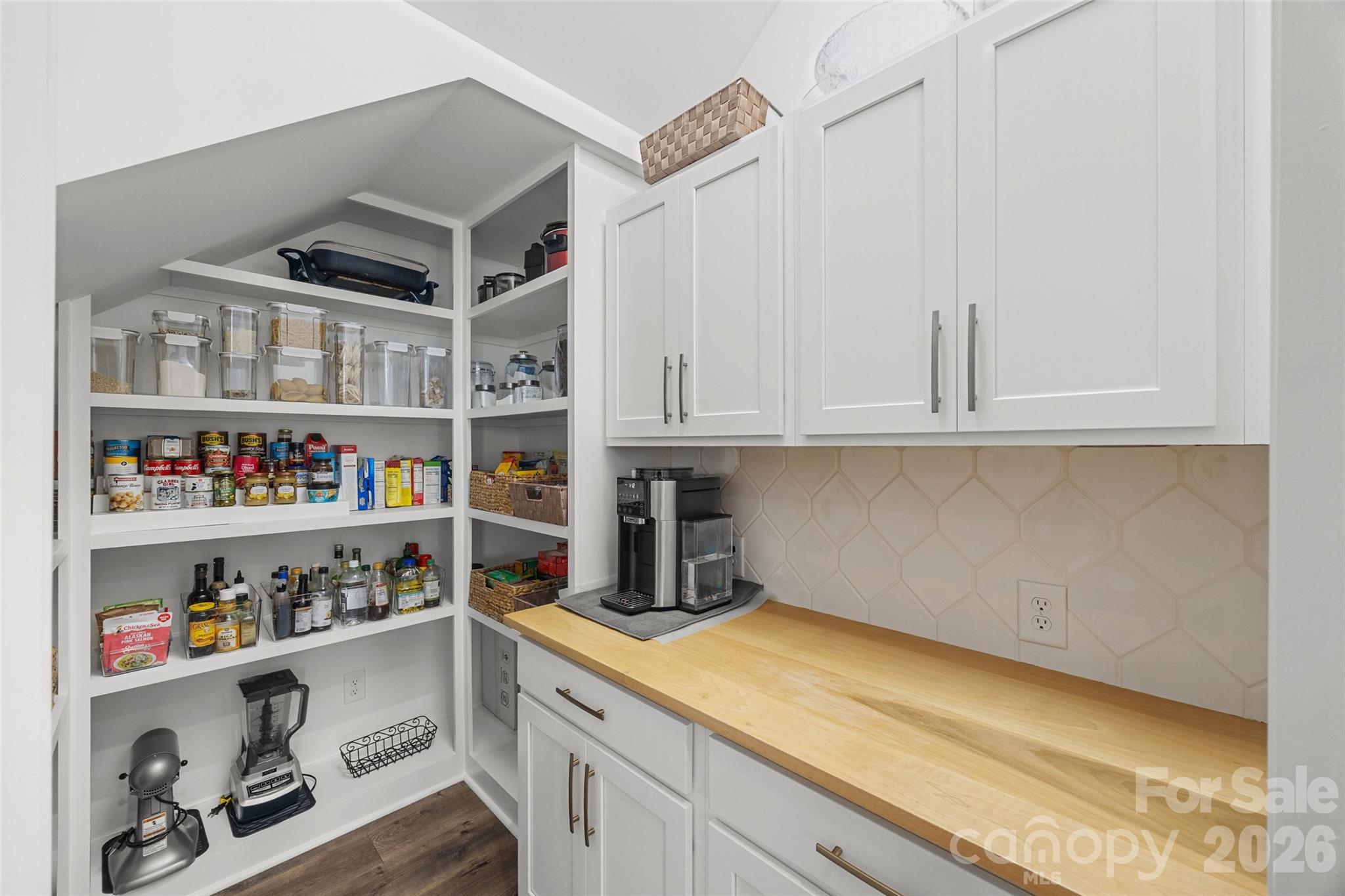 Photo 13 of 16016 Tulloch Road, Charlotte, NC