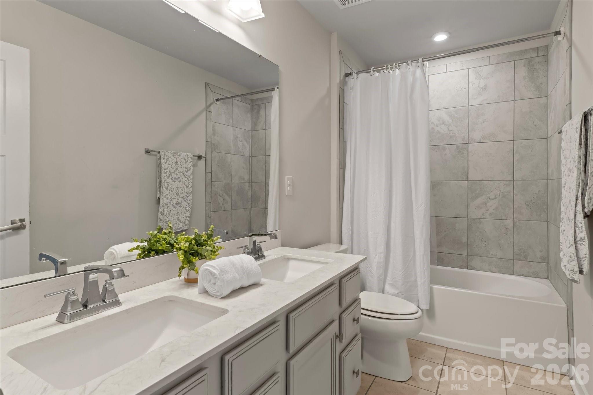 Photo 21 of 10250 Paper Birch Drive, Charlotte, NC