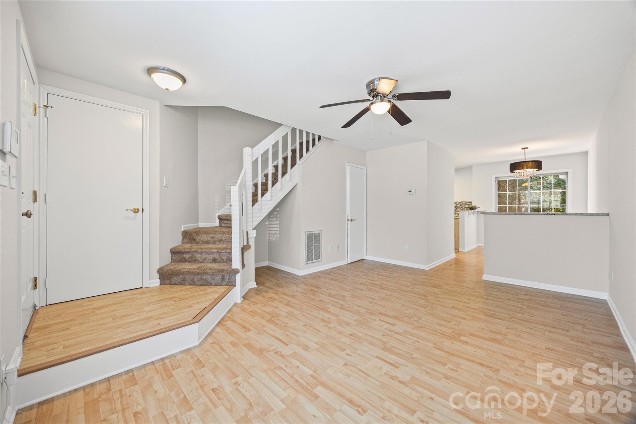 Photo 6 of 8117 Circle Tree Lane, Charlotte, NC