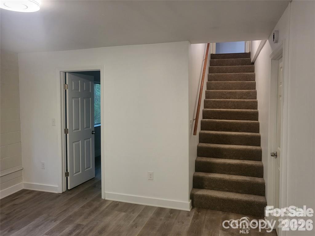 Photo 3 of 4731 Highlake Drive, Charlotte, NC
