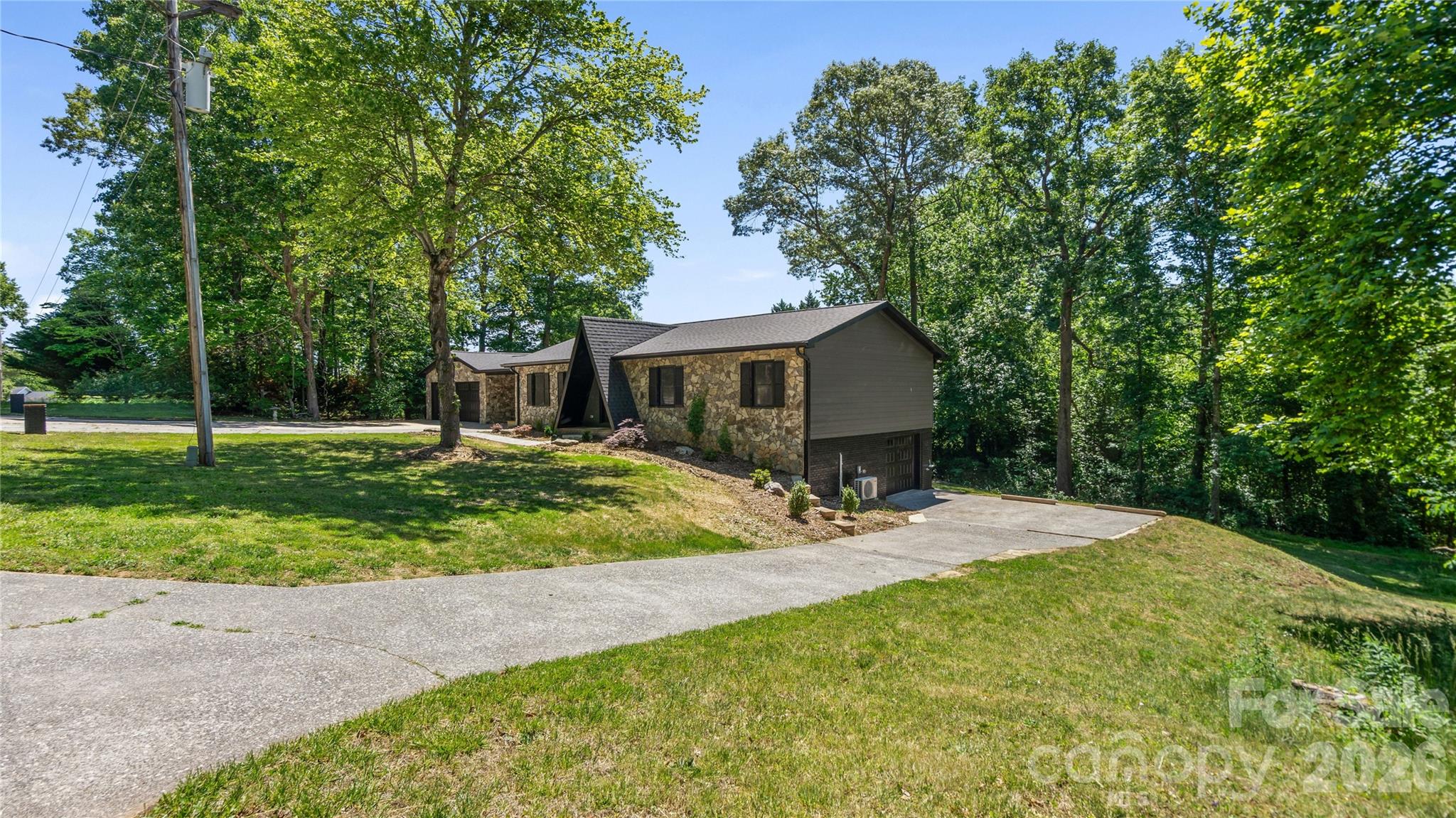 Photo 2 of 1161 Mountain Shadows Drive58, Morganton, NC