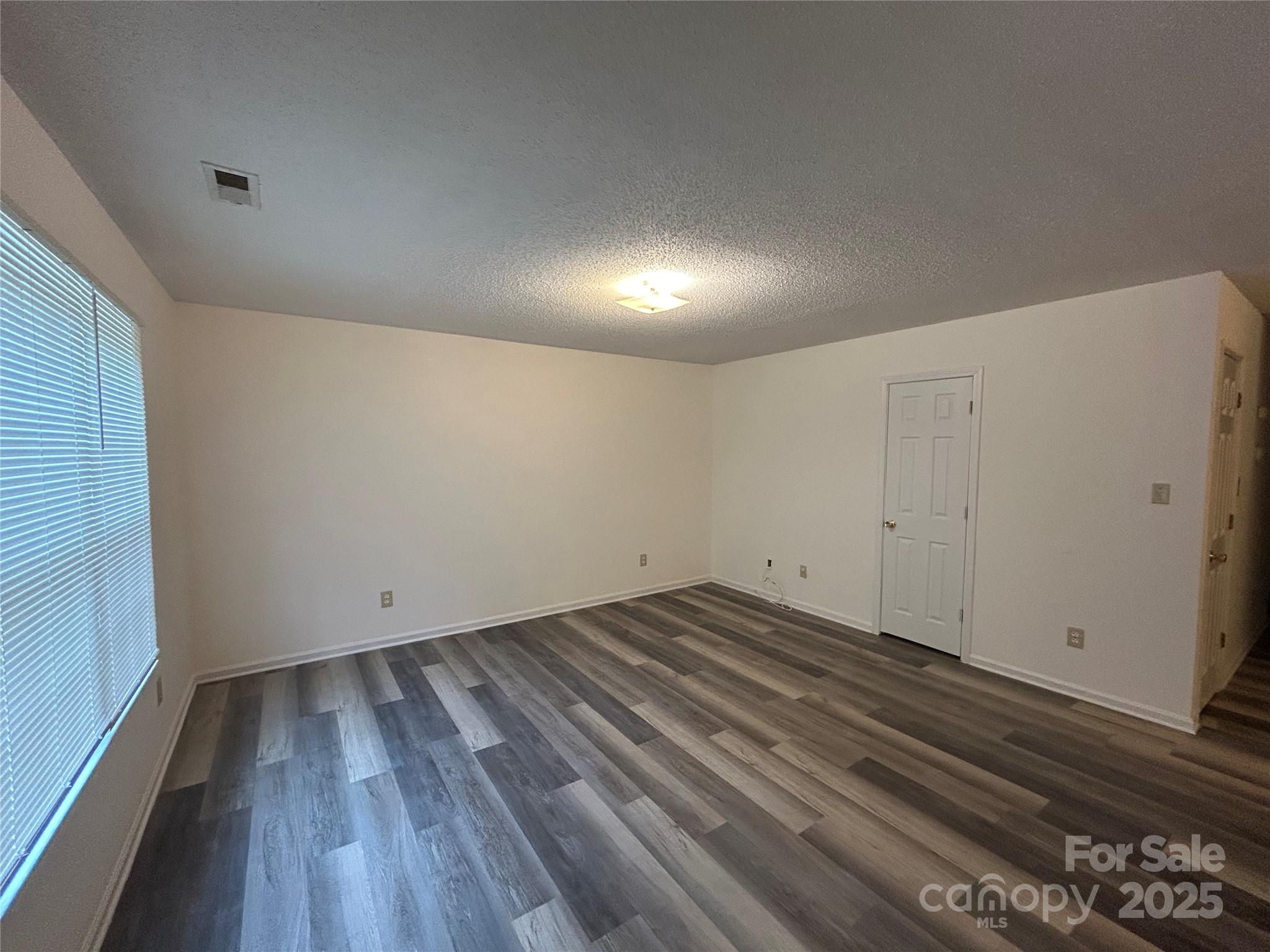 Photo 4 of 1208 W Walnut Avenue, Gastonia, NC