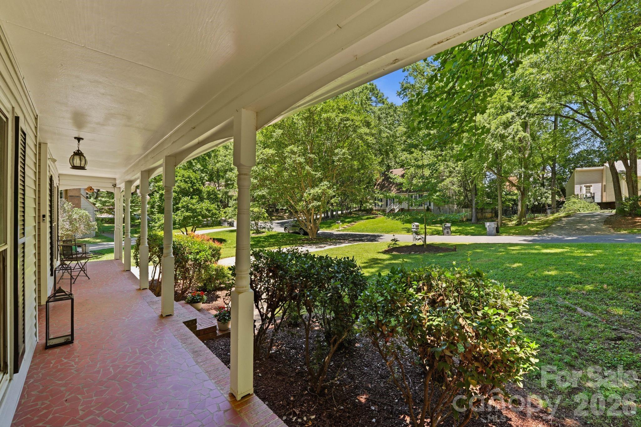 Photo 2 of 6109 Kingstree Drive, Charlotte, NC