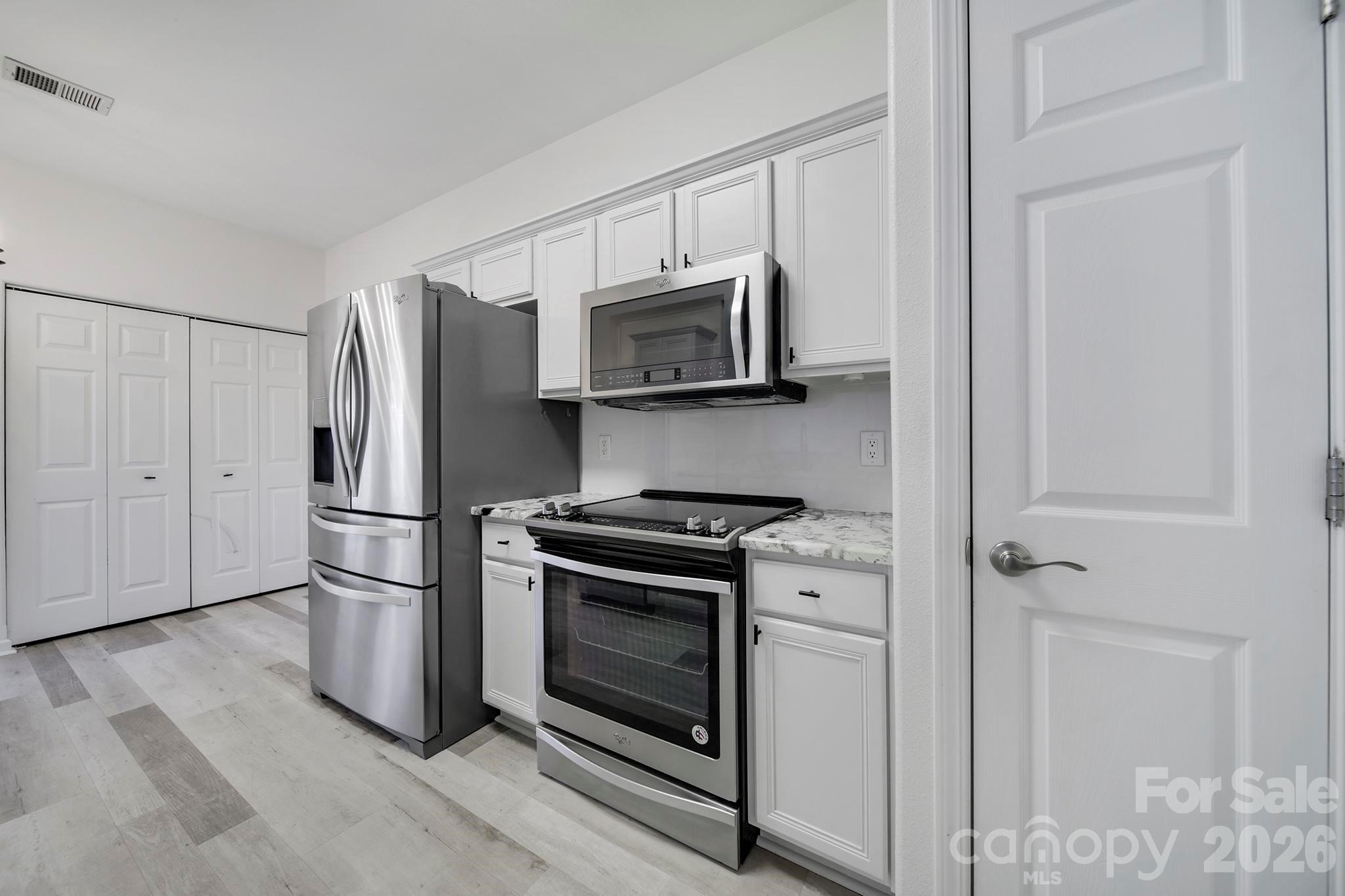 Photo 10 of 14721 Lions Pride Court, Charlotte, NC