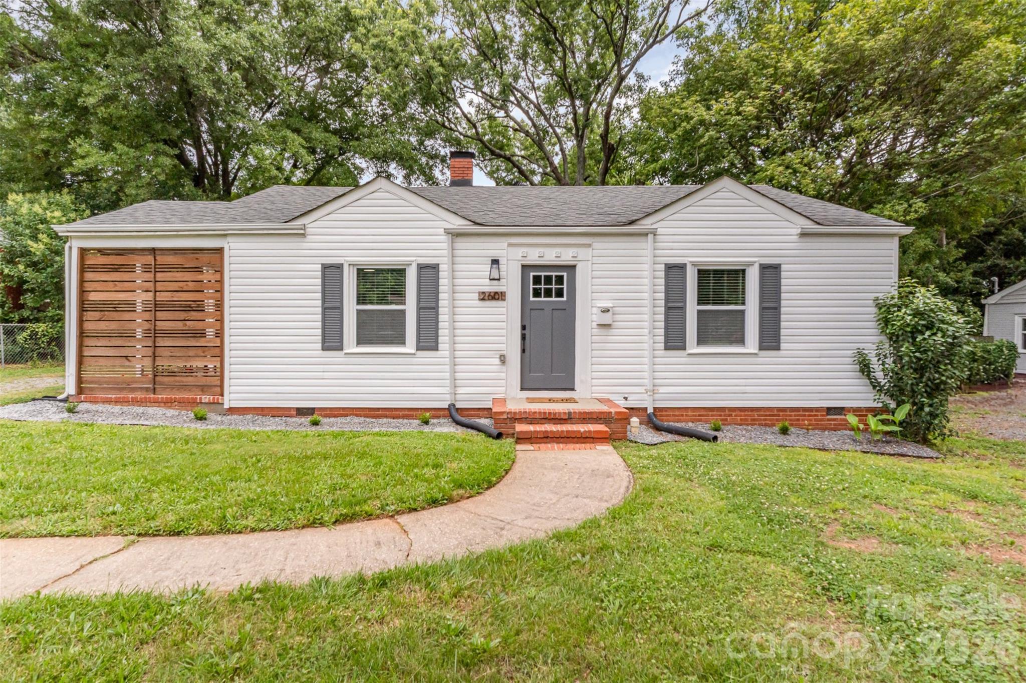 Photo 3 of 2601 Ashley Road, Charlotte, NC