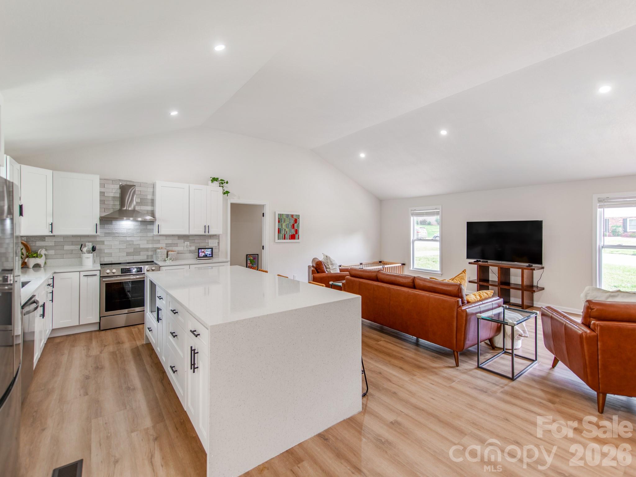Photo 10 of 629 Belmorrow Drive, Charlotte, NC