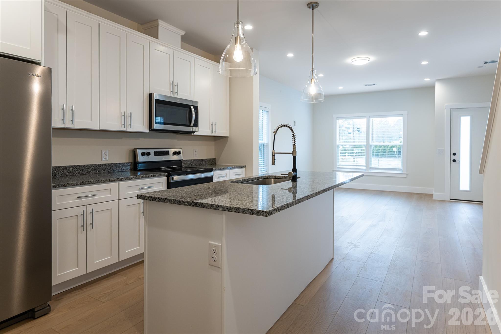 4 Wyndom Lane, Asheville, NC - photo 7 of 38