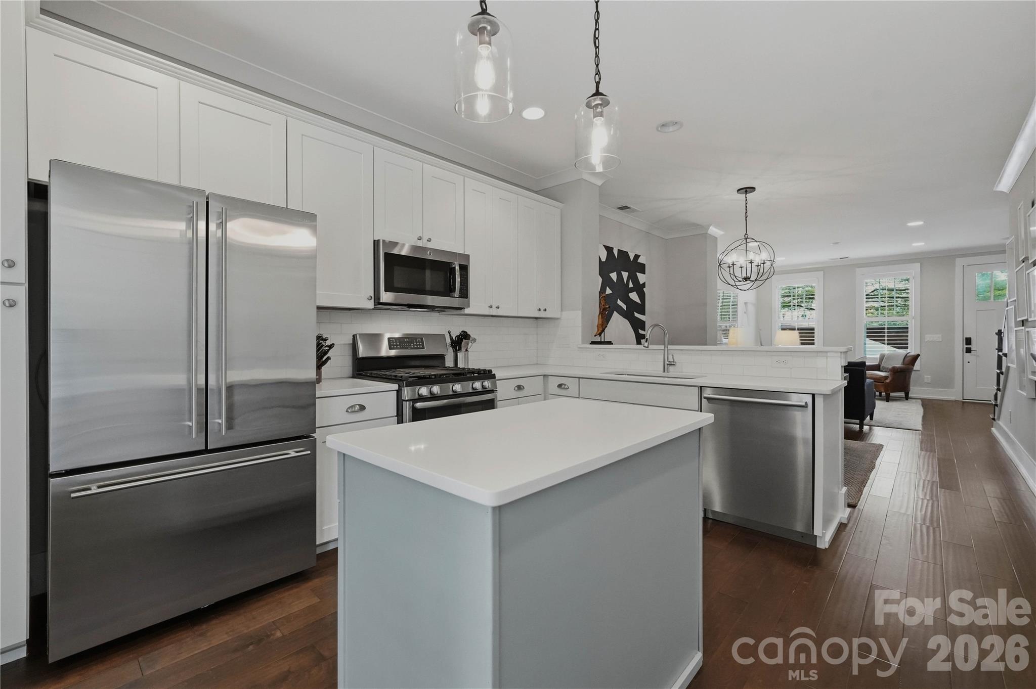 Photo 3 of 1636 Kenilworth Avenue, Charlotte, NC