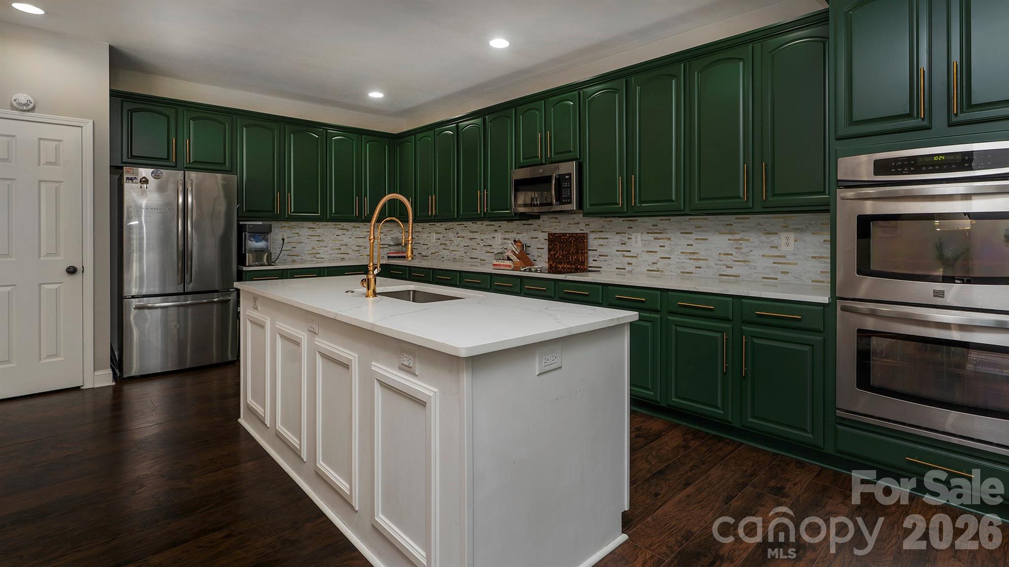 6934 Evanton Loch Road, Charlotte, NC - photo 7 of 32
