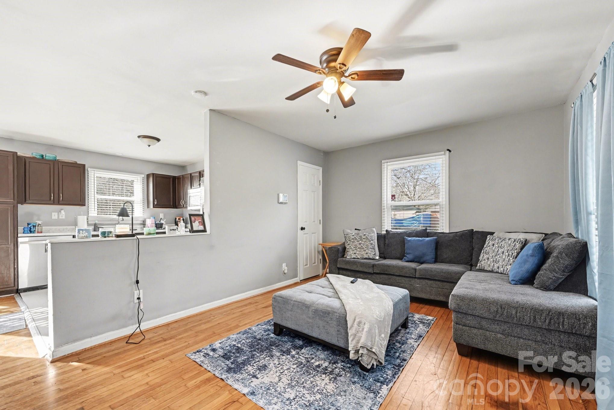 537 Kentbrook Drive, Charlotte, NC - photo 8 of 26