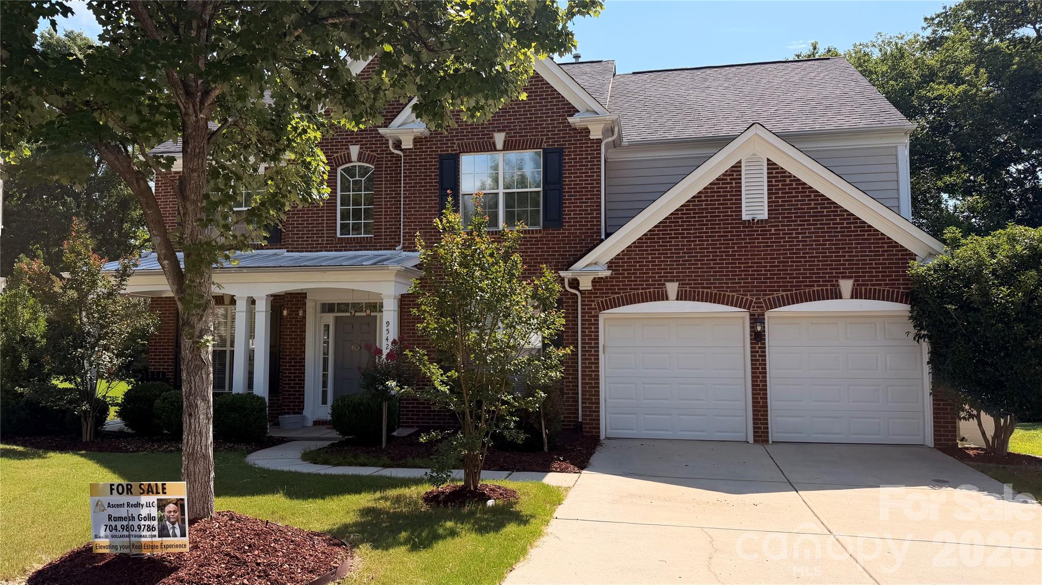 Home for sale at 9542 Oswald Lane, Charlotte, NC — photo 2 of 39