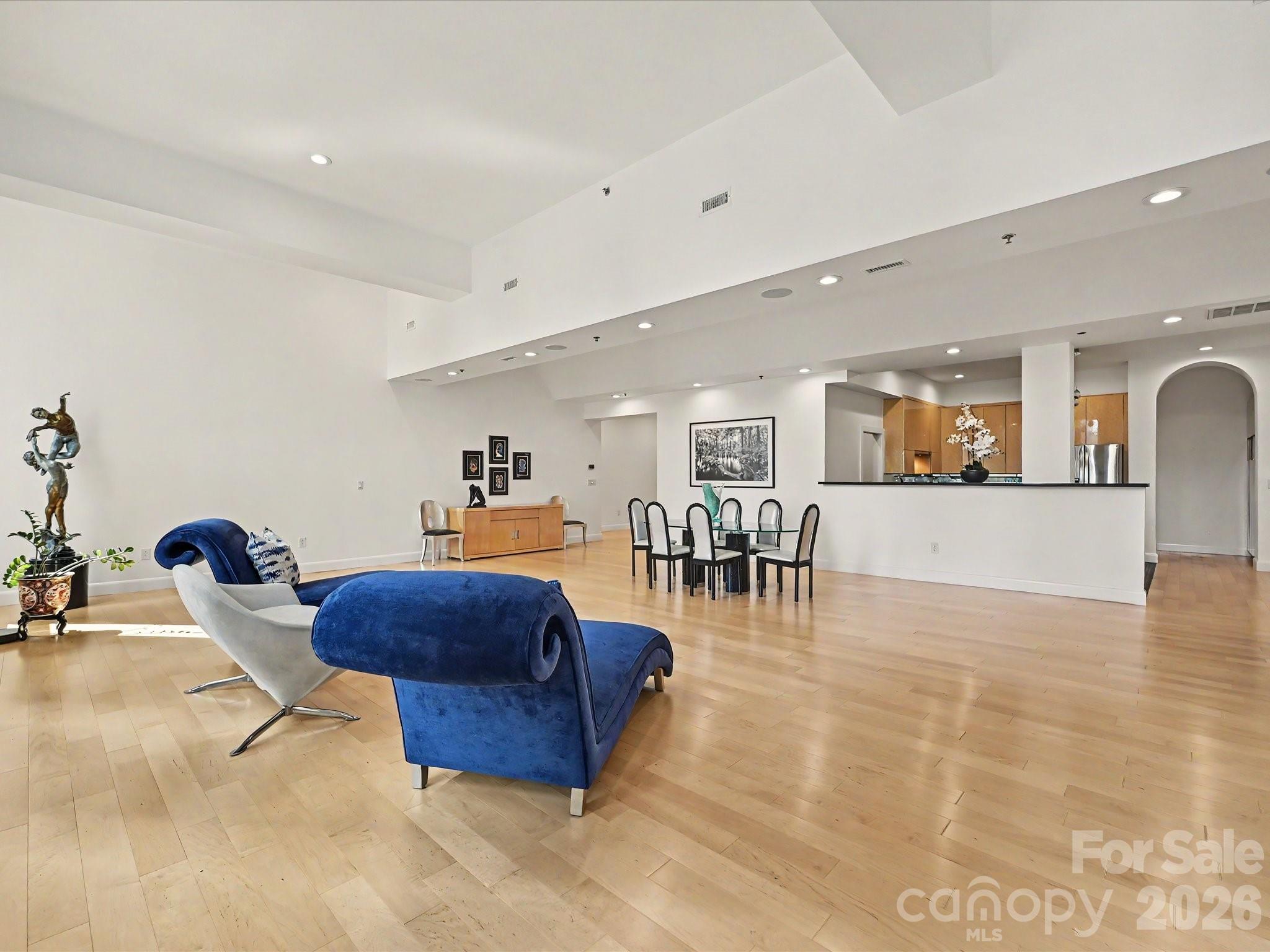 Photo 11 of 127 N Tryon Street509, Charlotte, NC