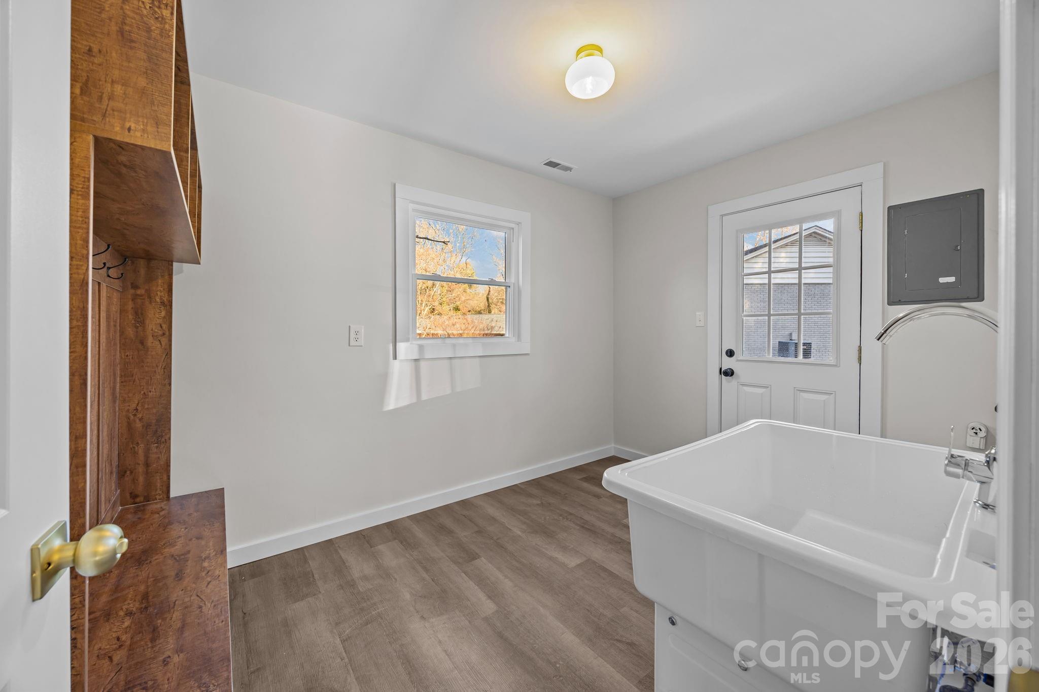 Photo 33 of 5324 Cheval Place, Charlotte, NC