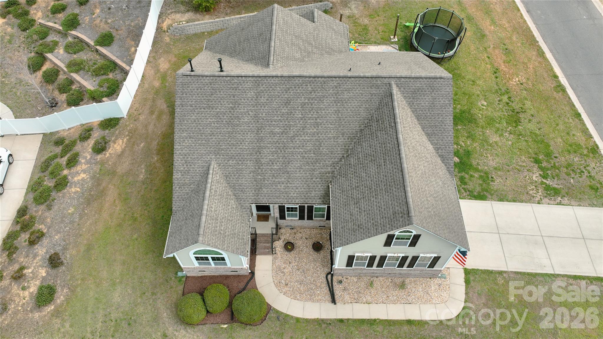 4851 Summerside Drive, Lake Wylie, SC - photo 2 of 39