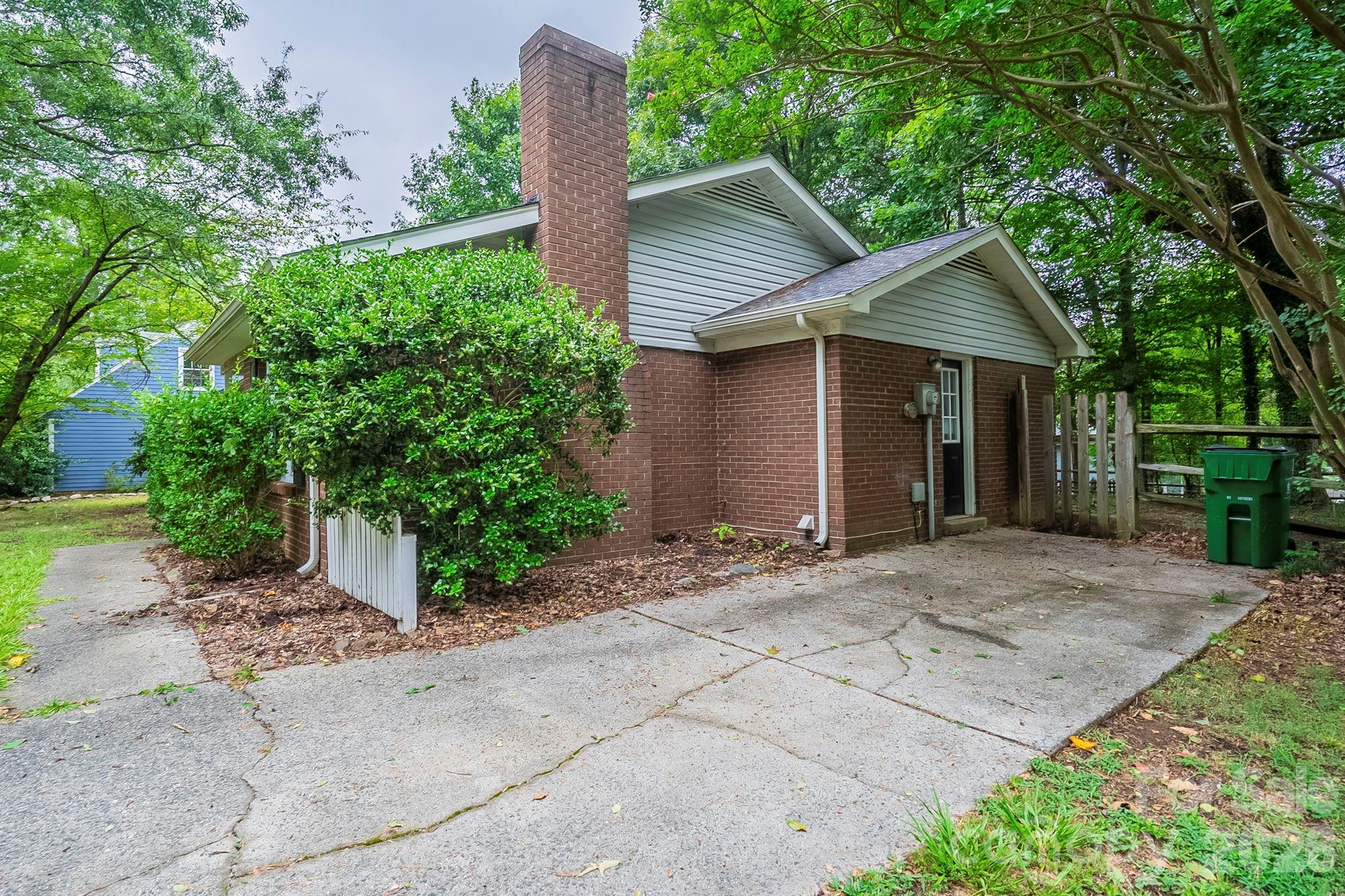 6410 Pineburr Court, Charlotte, NC - photo 28 of 38