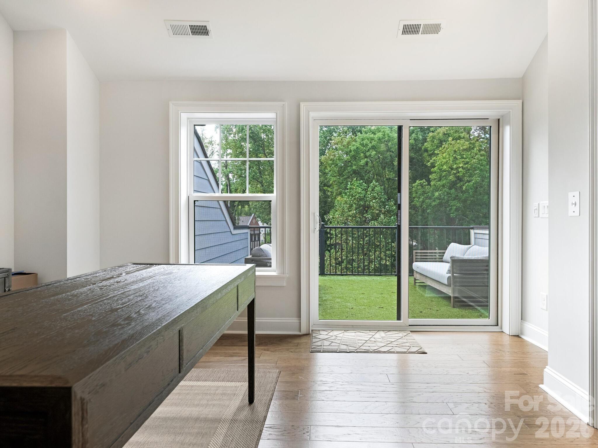 2555 Deacon Avenue, Charlotte, NC - photo 26 of 36