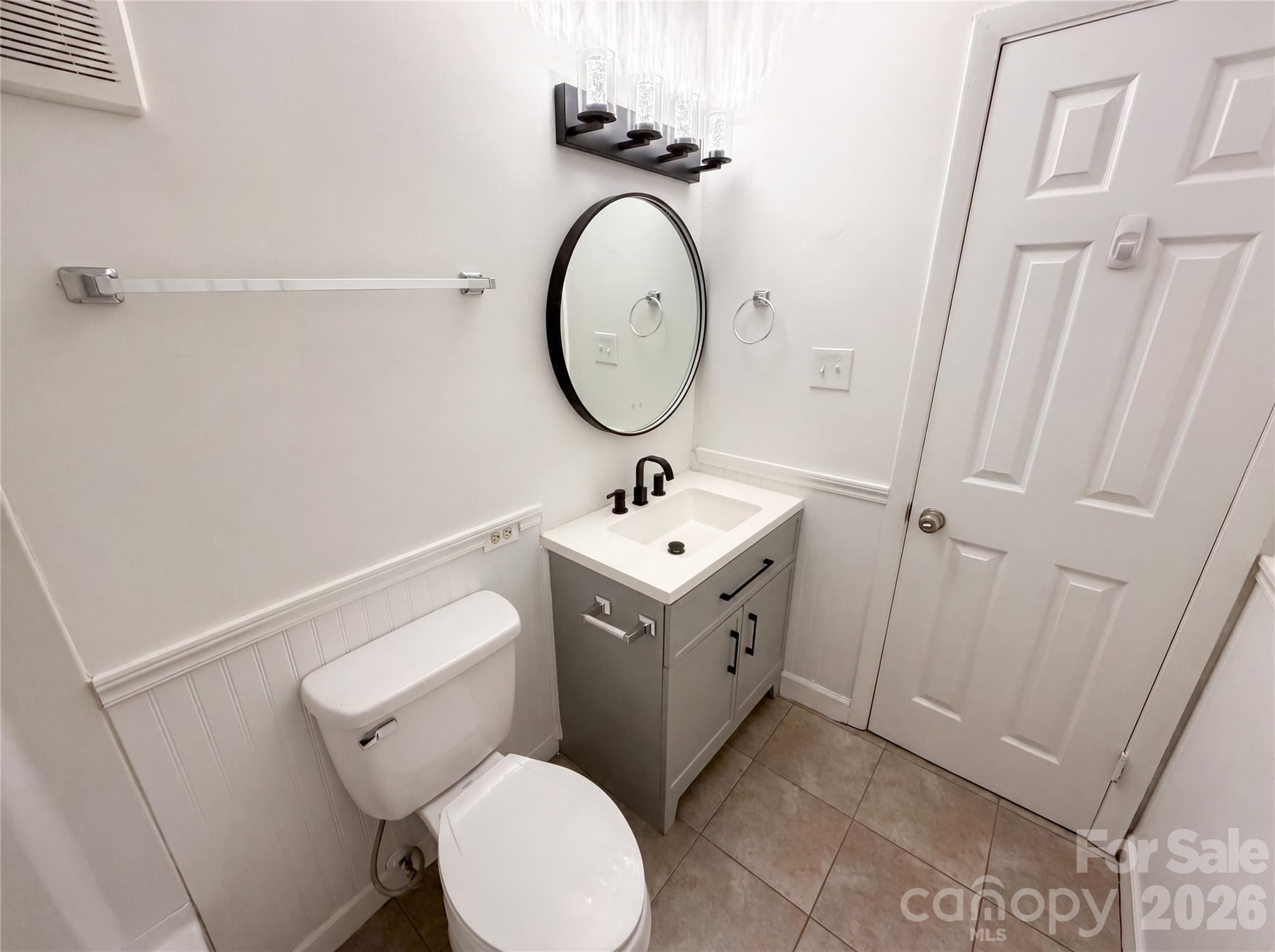 Photo 15 of 1625 Merry Oaks RoadD, Charlotte, NC