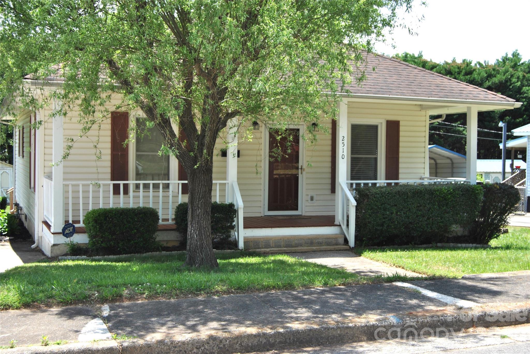 Photo 2 of 2510 Boundary Street, Belmont, NC