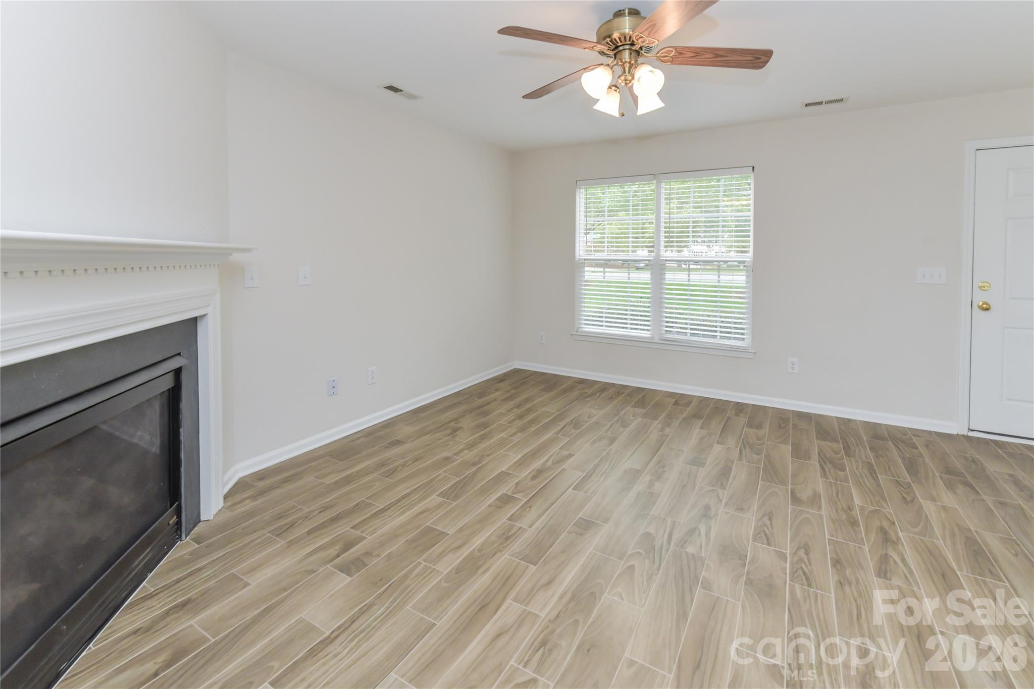 Photo 13 of 11927 Cheviott Hill Lane, Charlotte, NC