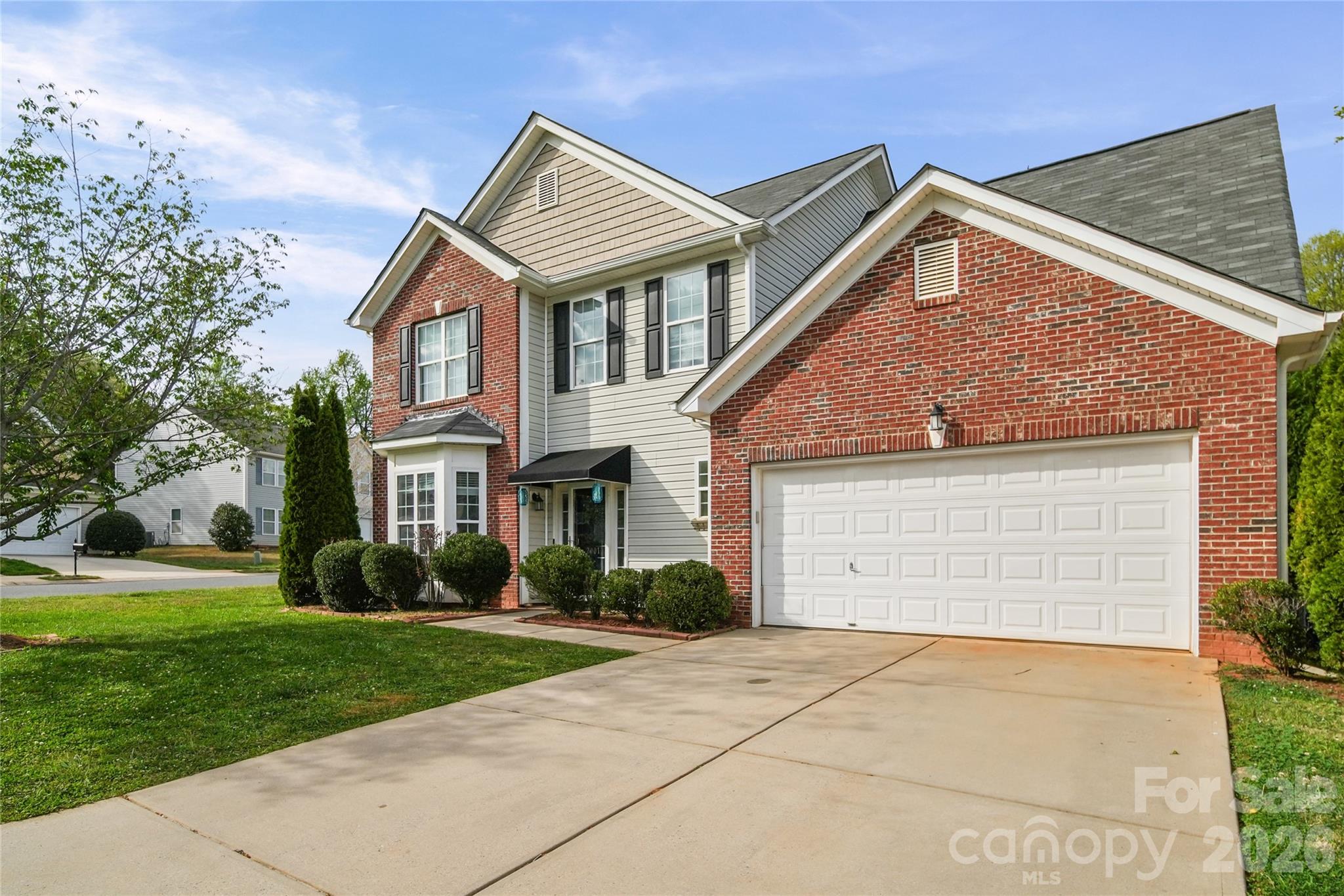 Photo 2 of 2001 Lake Vista Drive, Mount Holly, NC