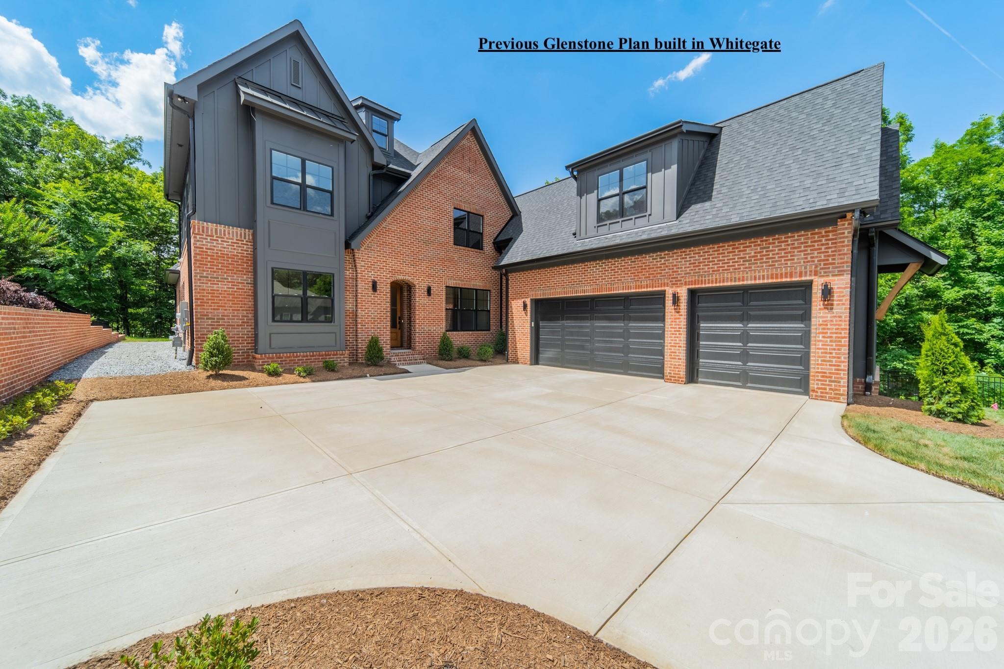 Home for sale at 7219 Alexander Road, Charlotte, NC — photo 4 of 11