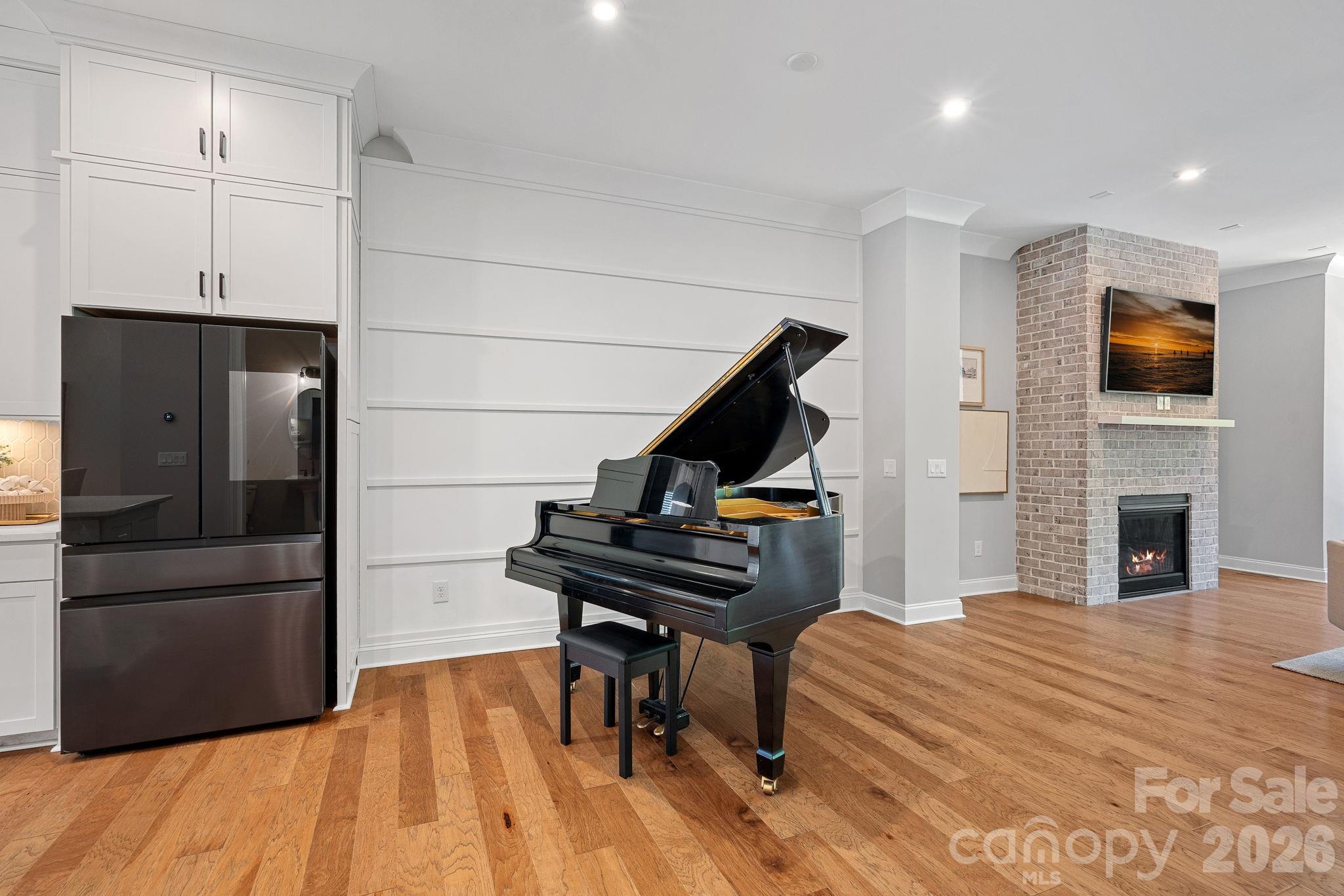 2543 Deacon Avenue, Charlotte, NC - photo 10 of 37