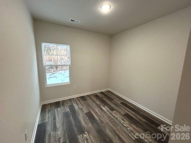 5155 Mark Drive NE, Hickory, NC - photo 8 of 31