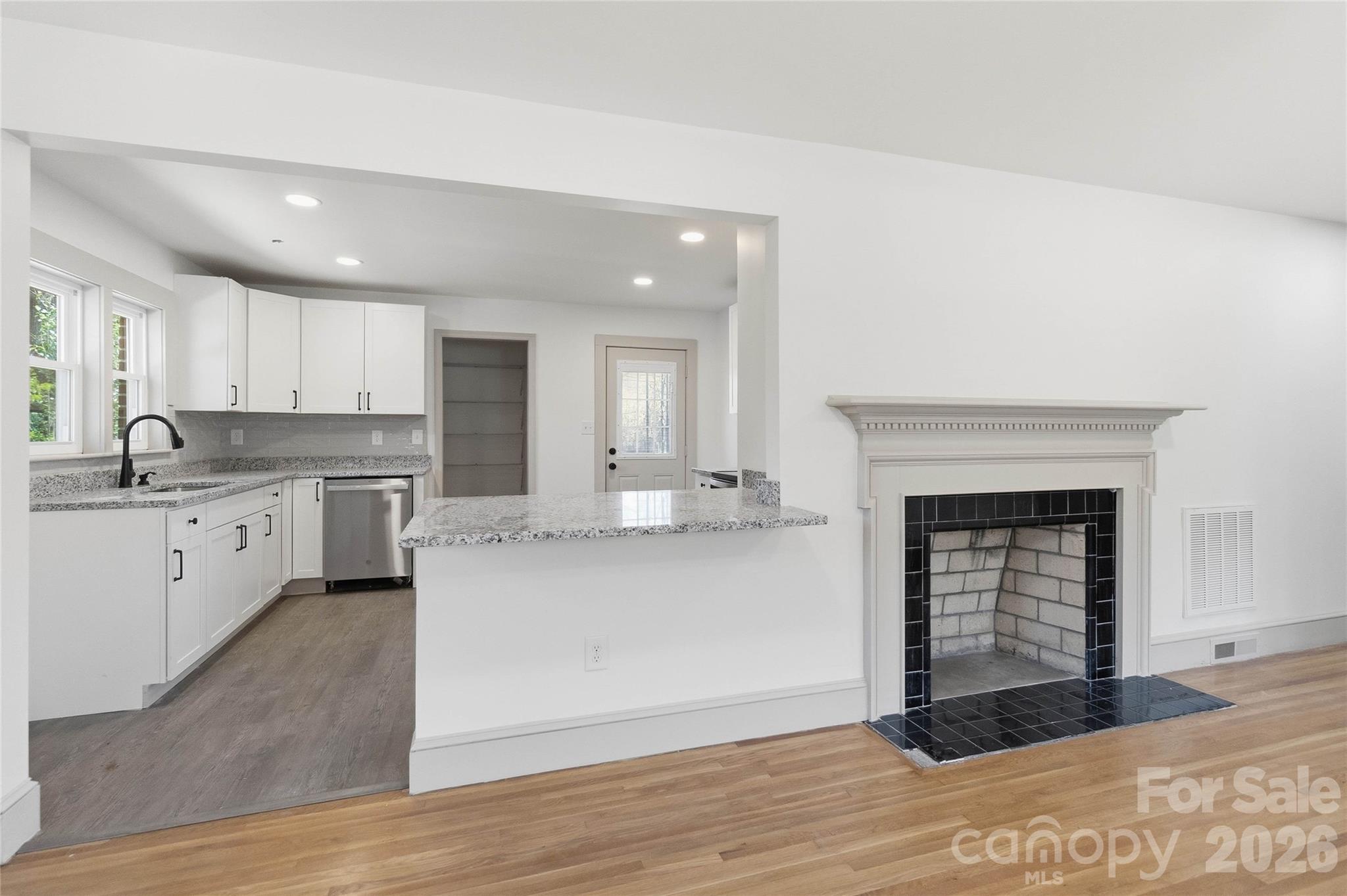 Photo 12 of 3609 Eastway Drive, Charlotte, NC