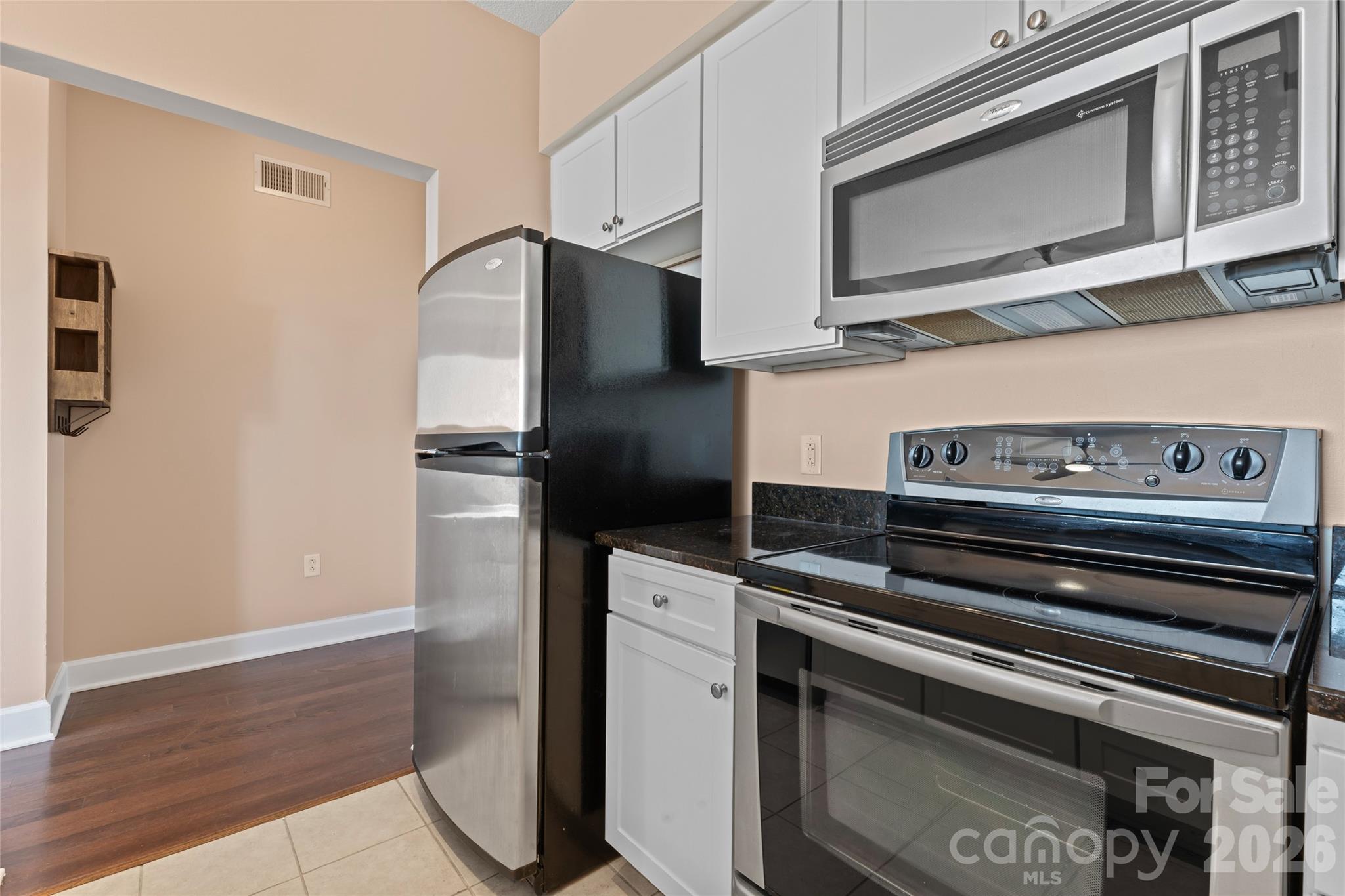 Photo 11 of 1315 East Boulevard714, Charlotte, NC