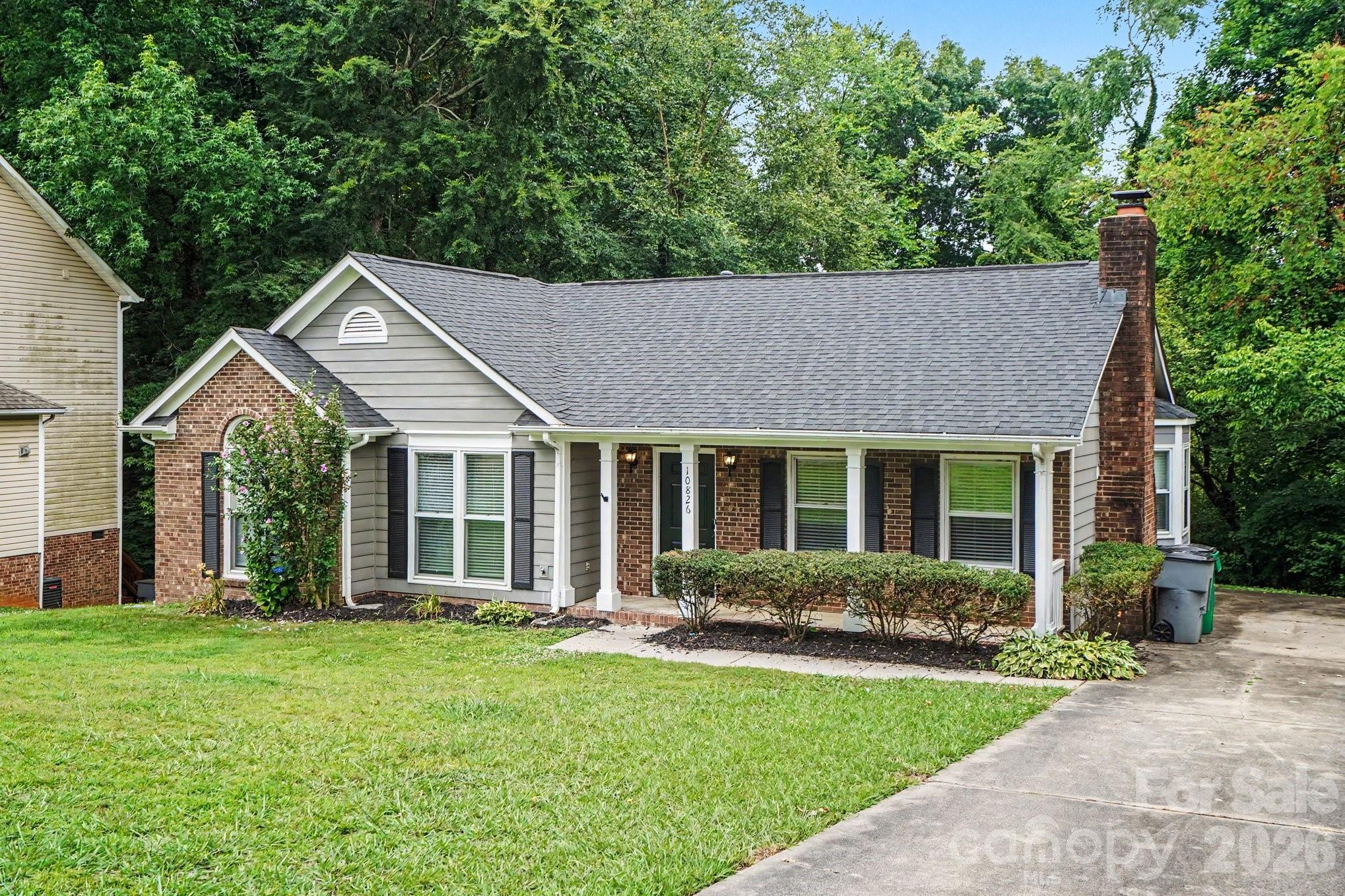 Photo 2 of 10826 Hunters Trace Court, Charlotte, NC