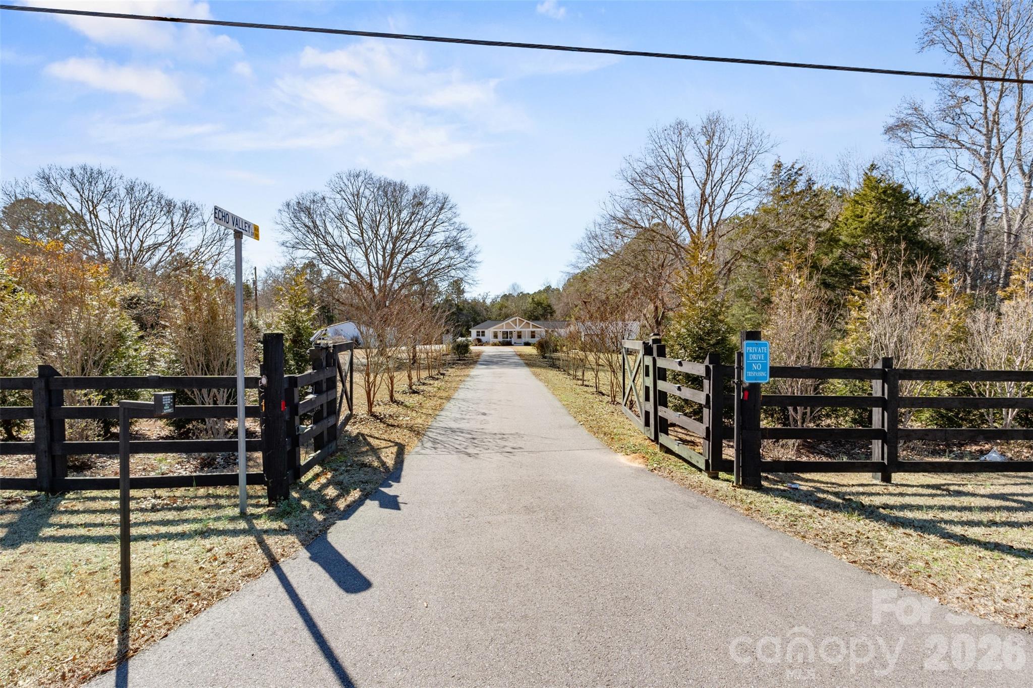 5214 Echo Valley Drive, Great Falls, SC - photo 4 of 41