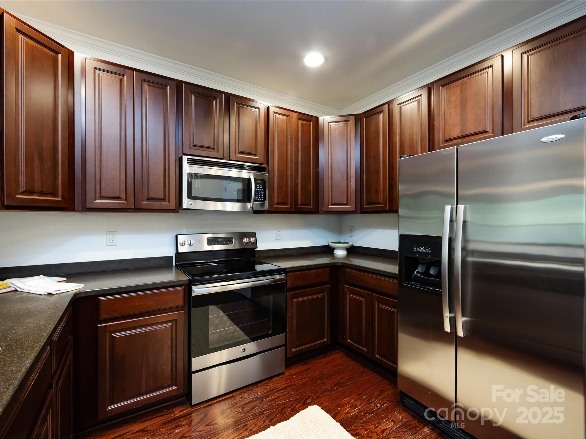 Photo 7 of 1000 E Woodlawn Road216, Charlotte, NC