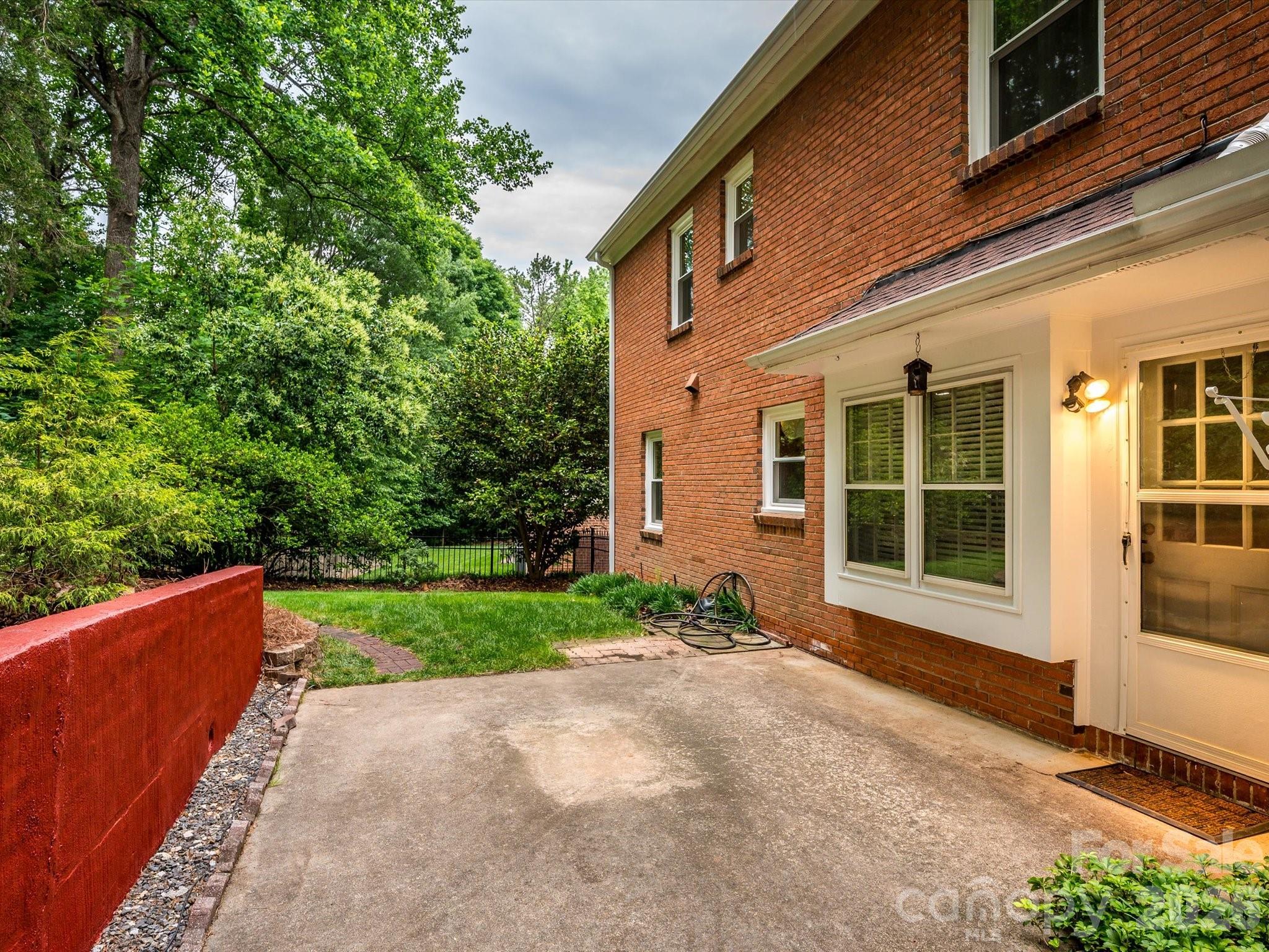 9607 Riddick Place, Matthews, NC - photo 33 of 40