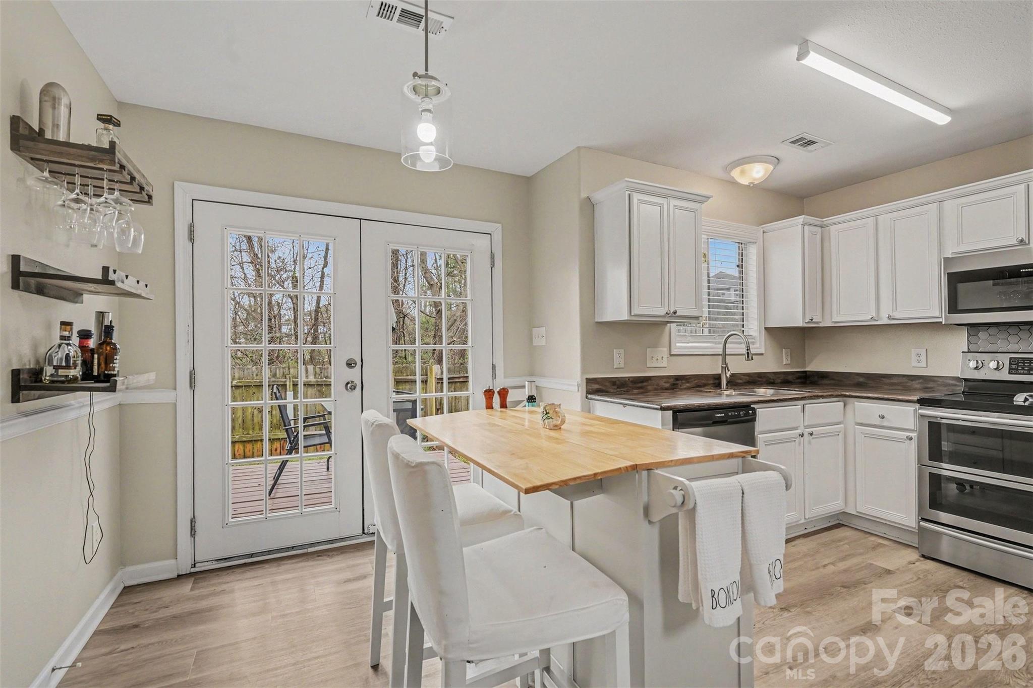 Photo 10 of 5504 Waverly Lynn Lane, Charlotte, NC