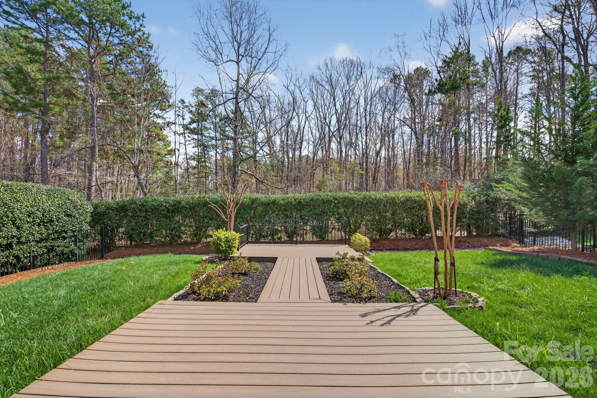 Photo 12 of 9815 Avenal Lane, Charlotte, NC