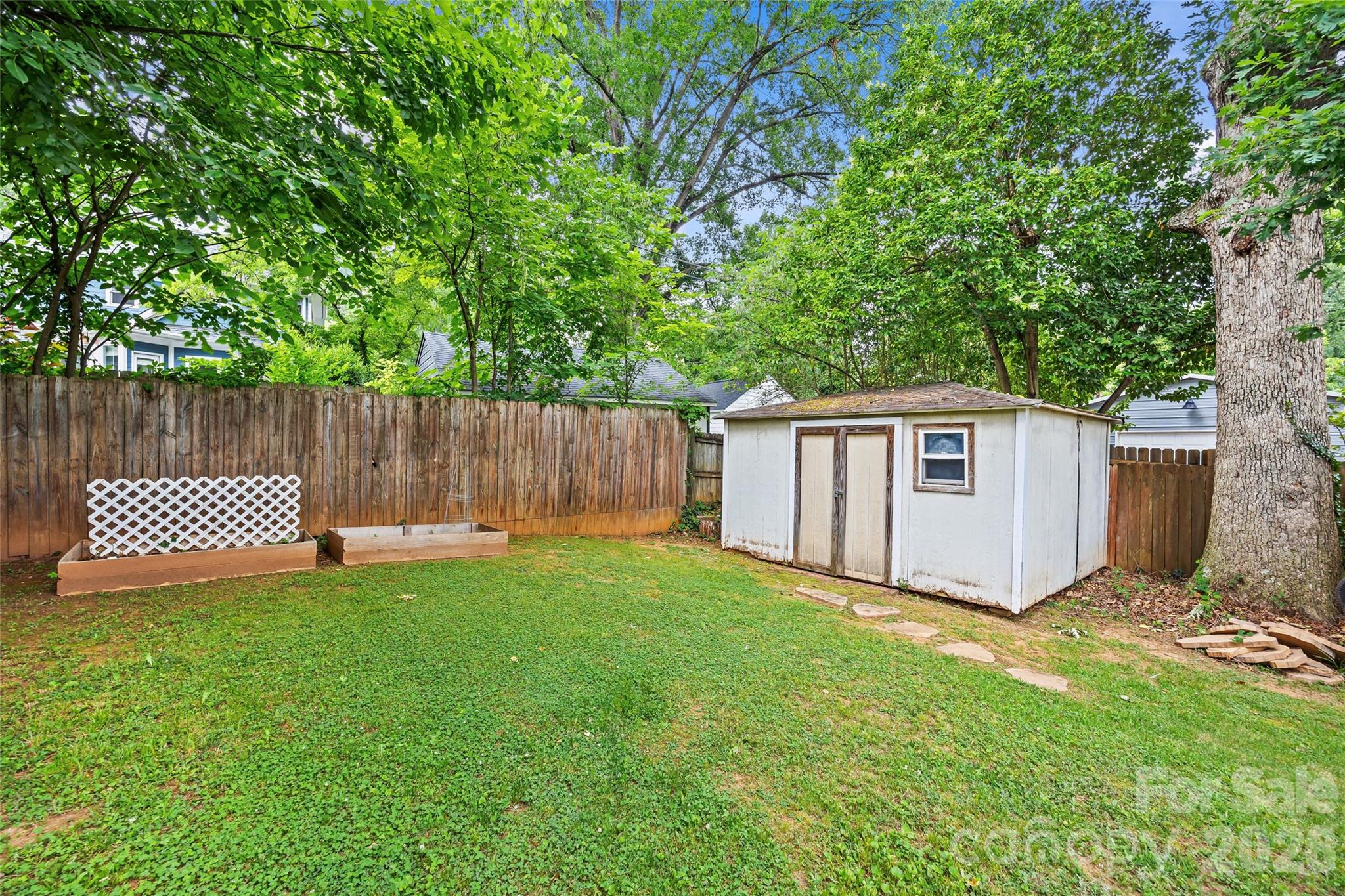 Photo 30 of 3225 Commonwealth Avenue, Charlotte, NC