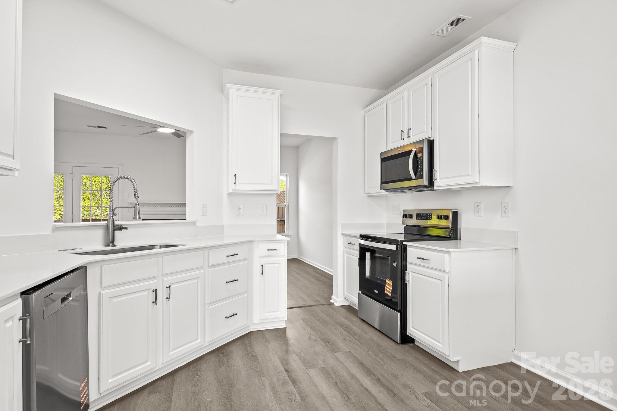 16209 Peachmont Drive, Cornelius, NC - photo 15 of 49