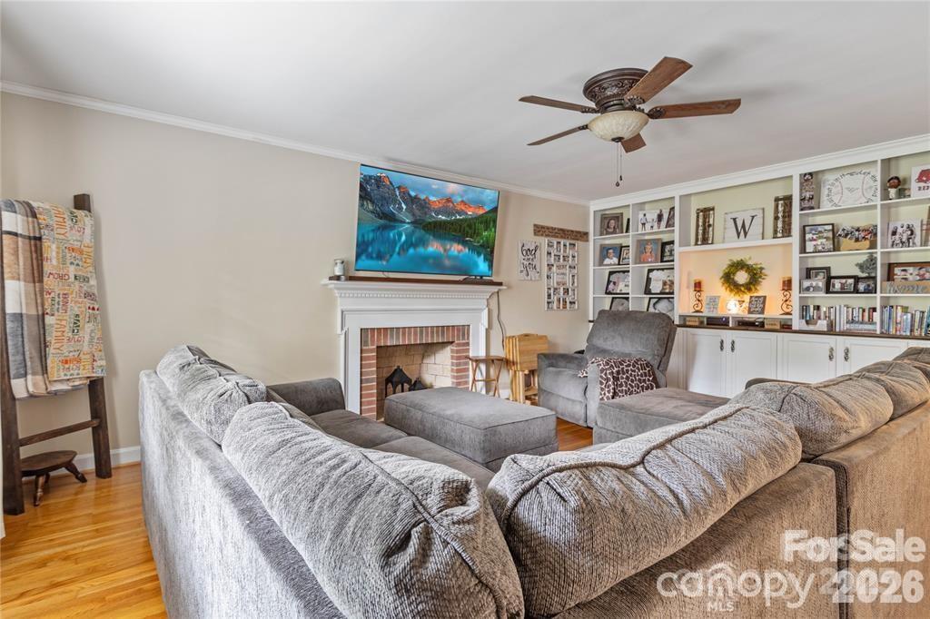 Photo 3 of 211 General Stonewall Jackson Drive, Stanley, NC