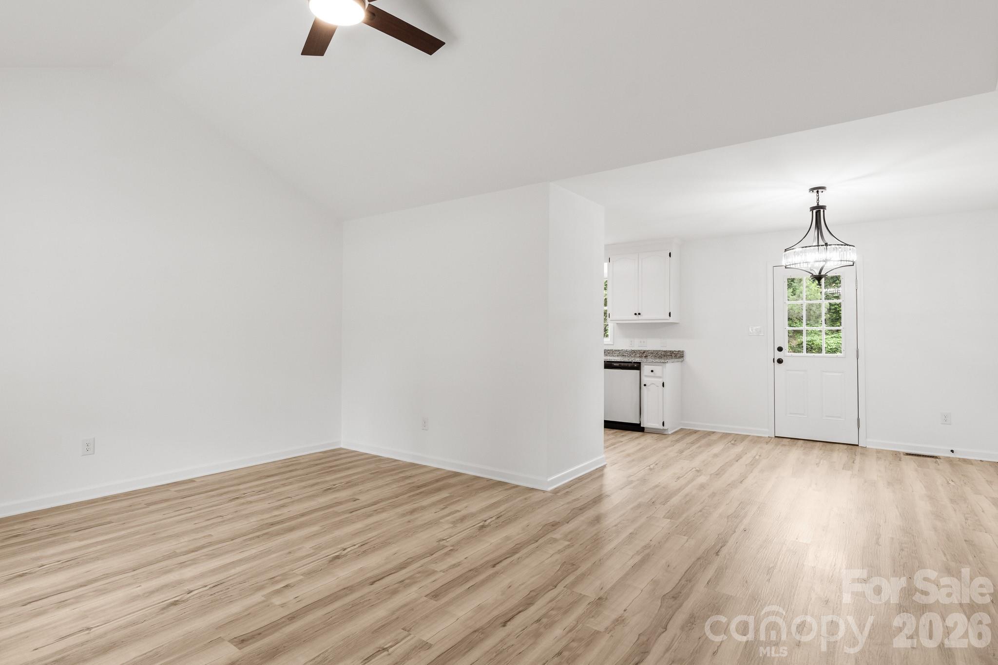 Photo 11 of 2931 Greenleaf Road, Clover, SC