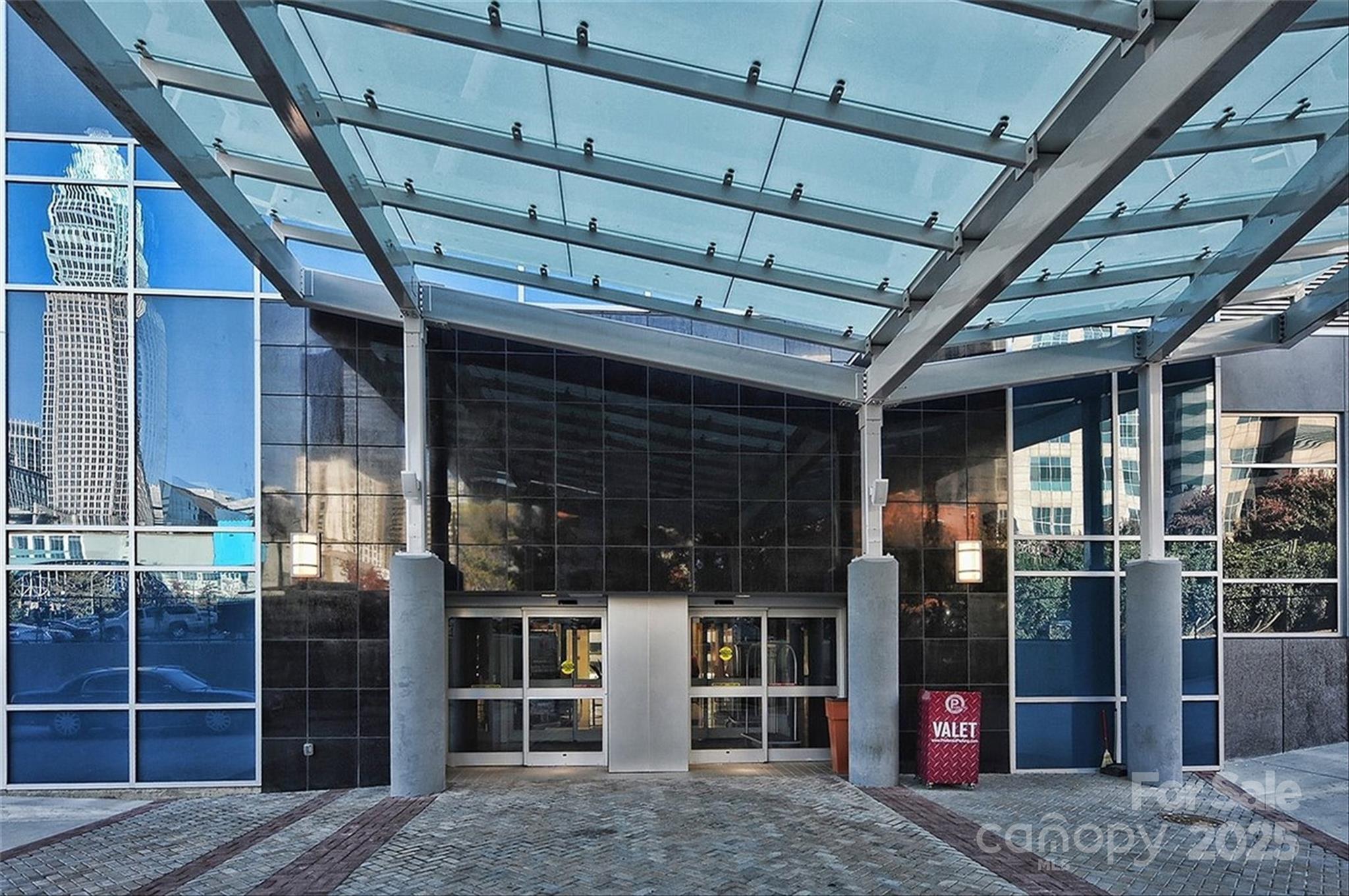 Photo 5 of 222 S Caldwell Street1812, Charlotte, NC