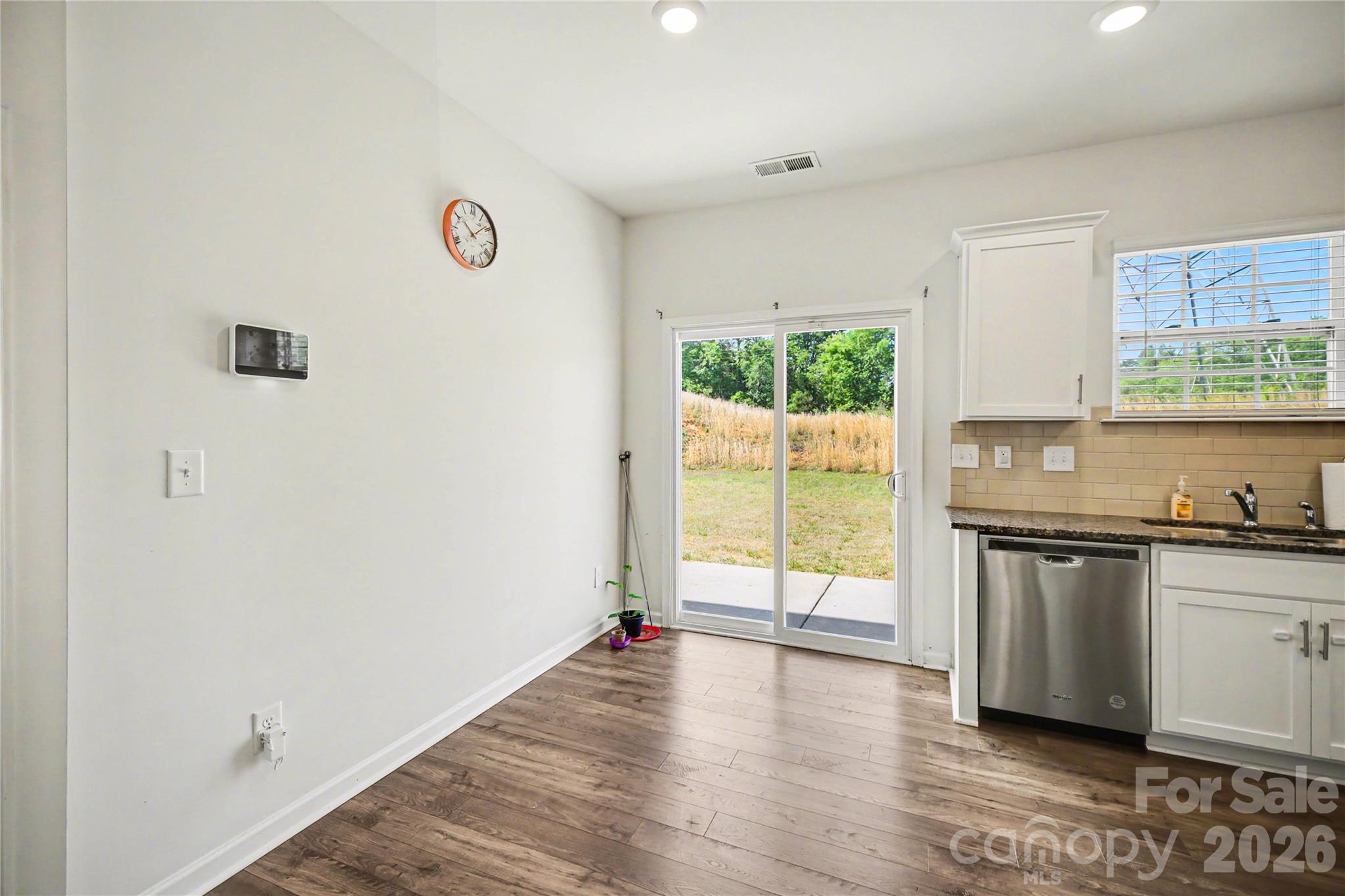 Photo 10 of 828 Larmore Avenue, Charlotte, NC