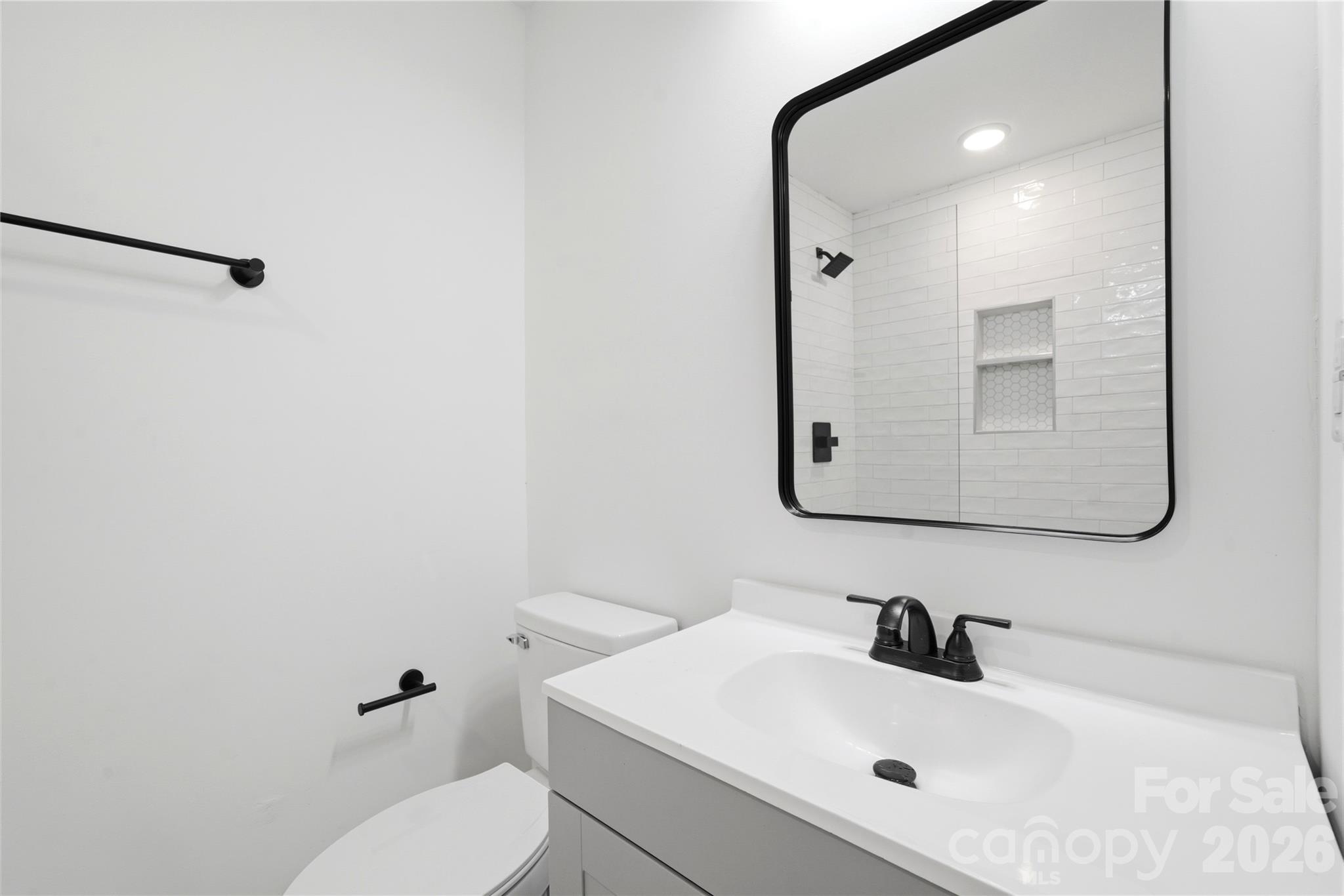 6126 Amberly Lane, Charlotte, NC - photo 18 of 32