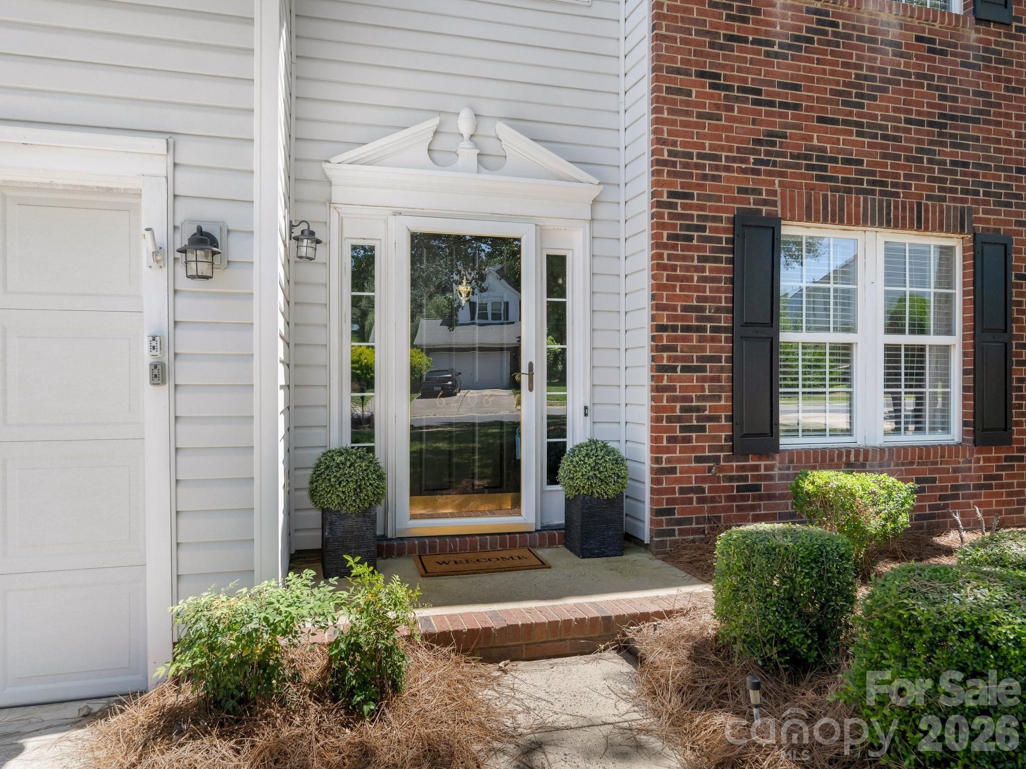 Photo 2 of 6208 Harburn Forest Drive, Charlotte, NC